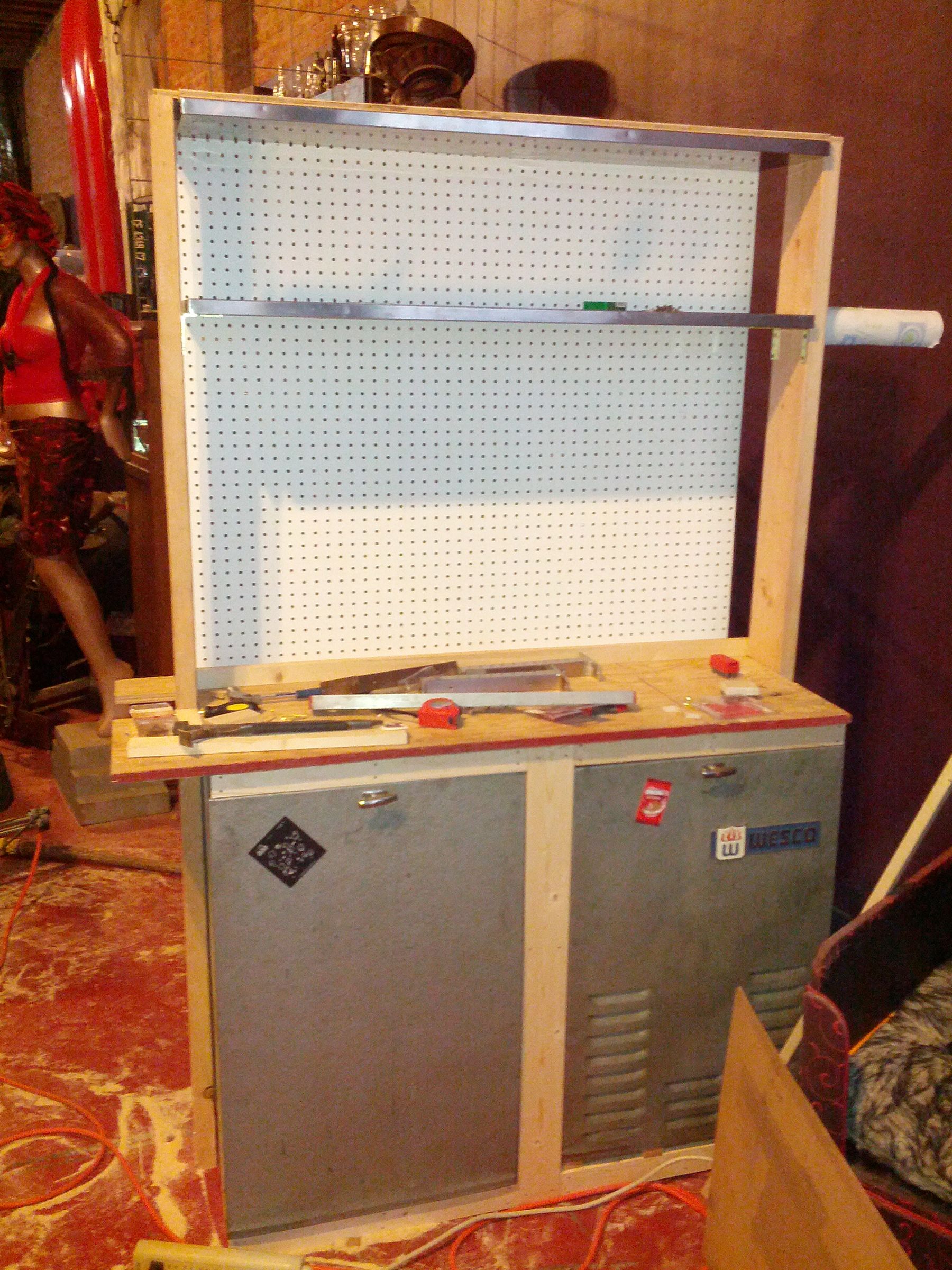 Build an Awesome Mobile Space Saving Work Bench. : 8 Steps (with ...