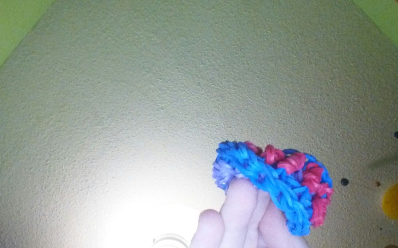 Rainbow Loom Loop a Whirl Bracelet : 6 Steps - Instructables