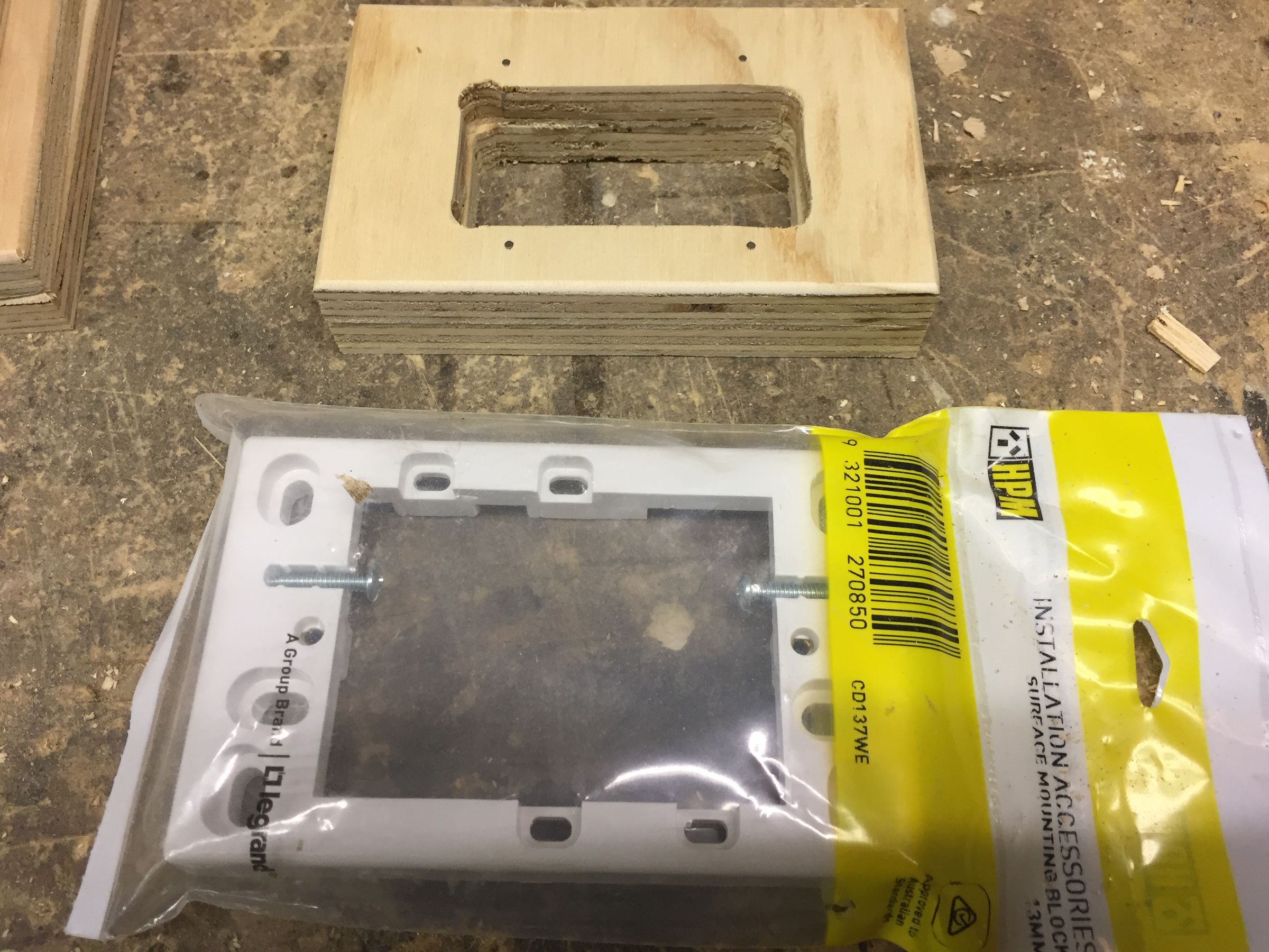 Handy Spaced Powerboard for Work Space : 5 Steps (with Pictures ...