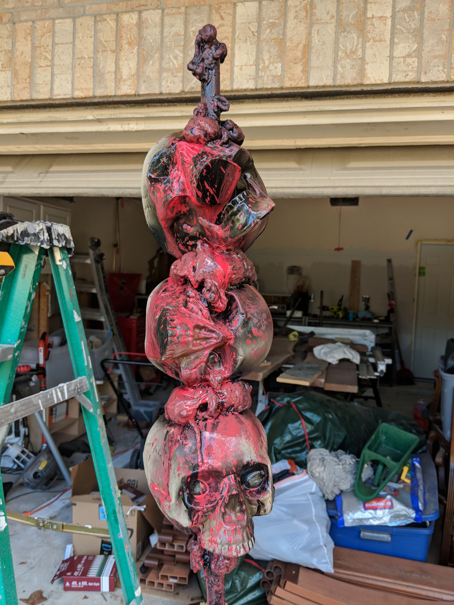 DIY Halloween/Fallout Gore Bags and Skulls on a Pike Decor : 3 Steps ...