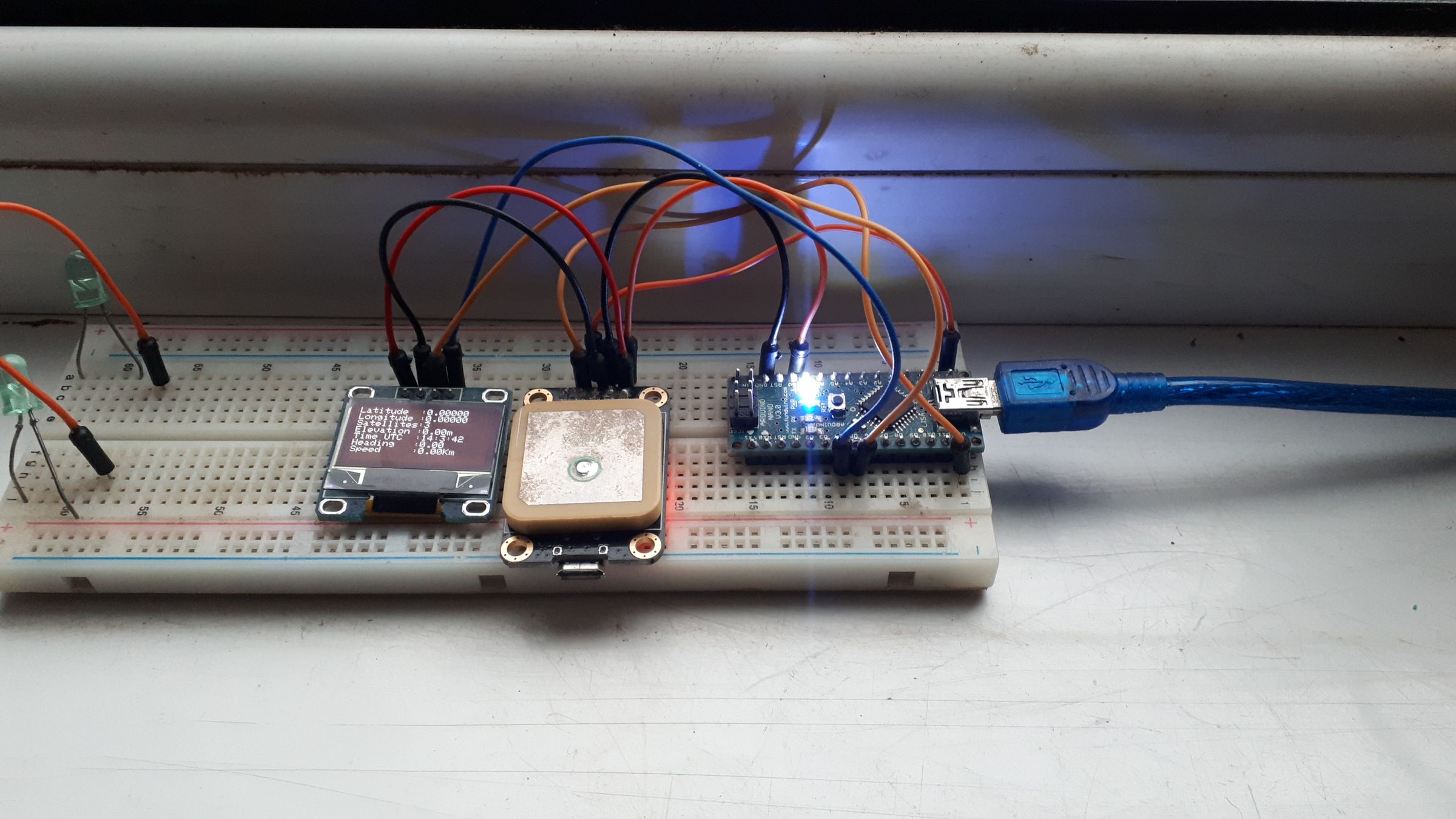 Nodemcu Esp8266 12e With Gps Oled Display Arduino Gps Arduino NodeMcu