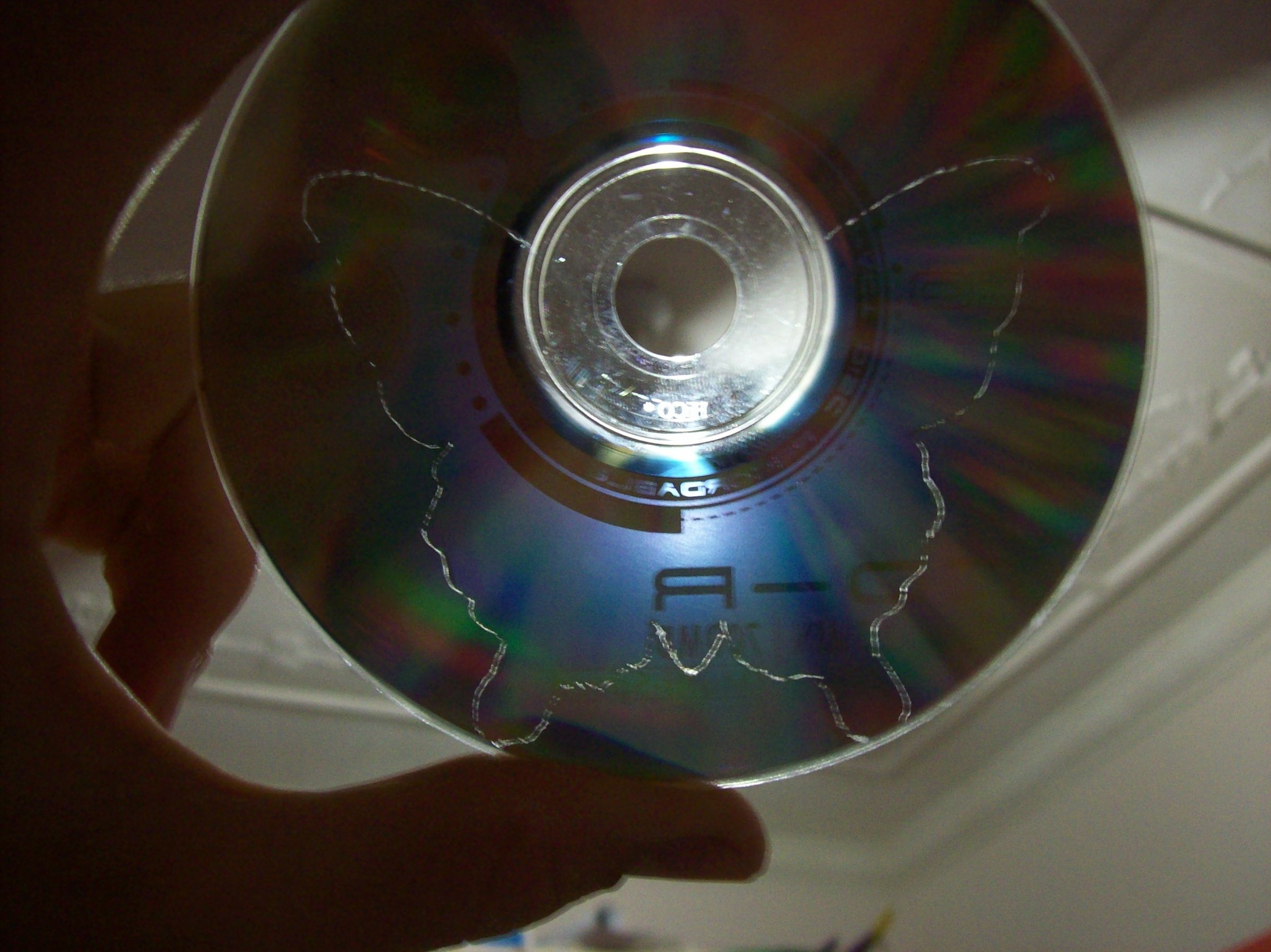 CD Butterfly Photo Frame : 5 Steps (with Pictures) - Instructables