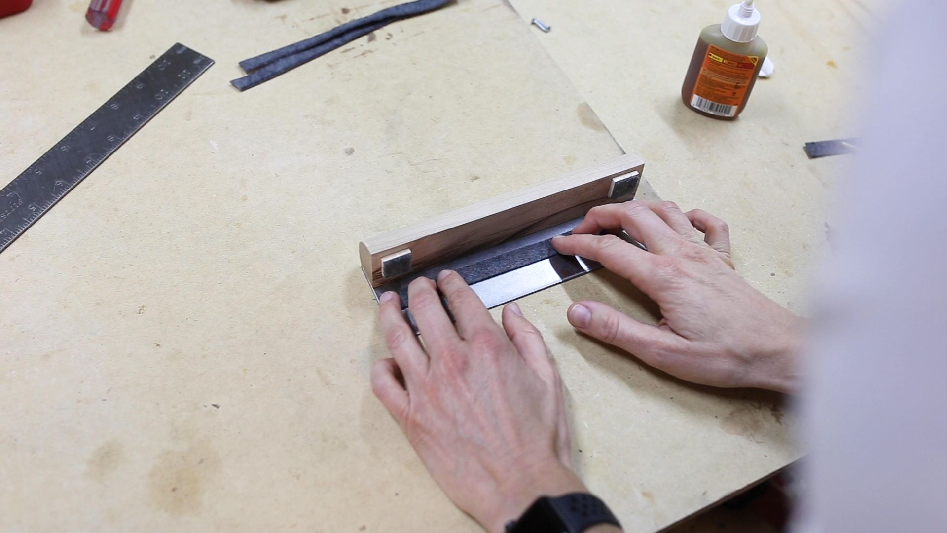 Vertical Laptop Dock : 16 Steps (with Pictures) - Instructables