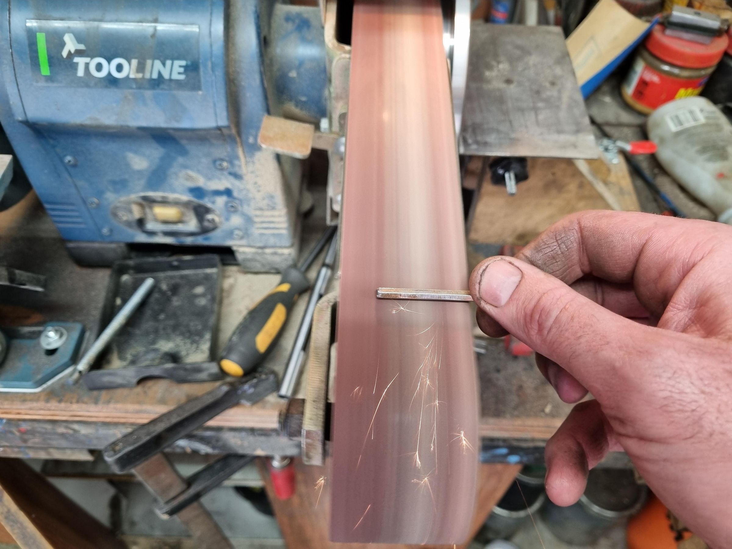 Mr Clampy the Wire Clamper : 9 Steps (with Pictures) - Instructables