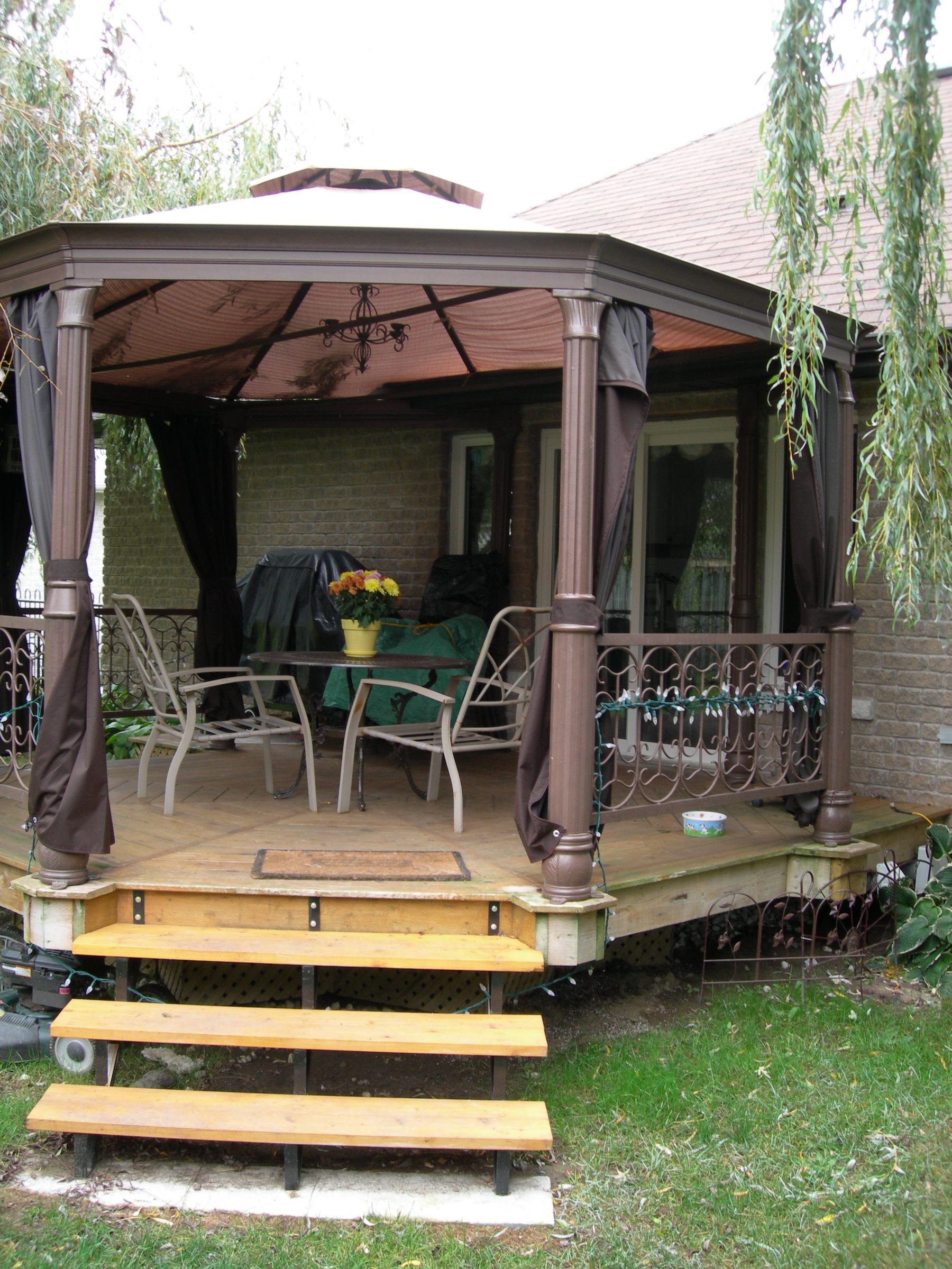 How to Build an Octagonal Deck : 24 Steps (with Pictures) - Instructables
