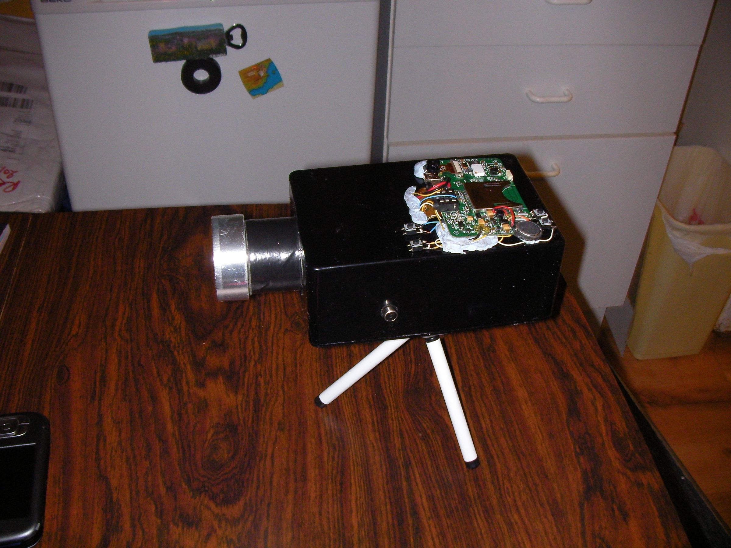 How to Make a Small DIY LED Projector : 7 Steps (with Pictures ...