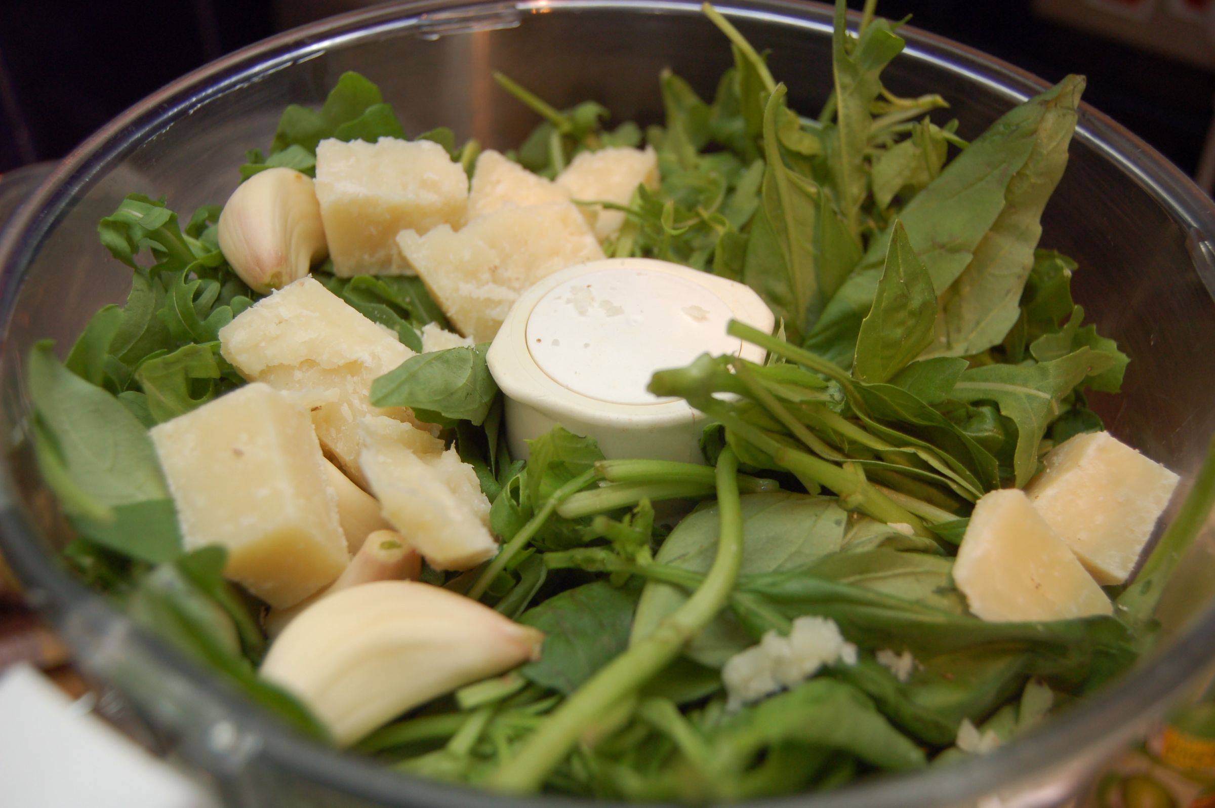 Basil, Rocket and Walnut Pesto - Instructables