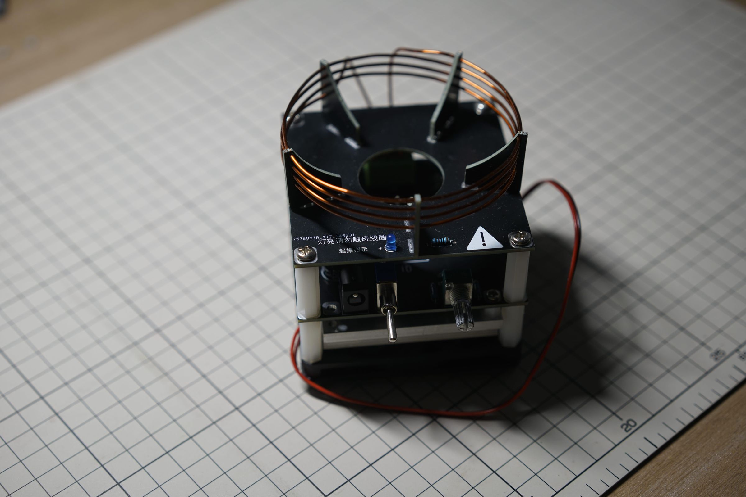 Tokamak in Your Home: a Xenon Plasma Toroid : 10 Steps (with Pictures ...