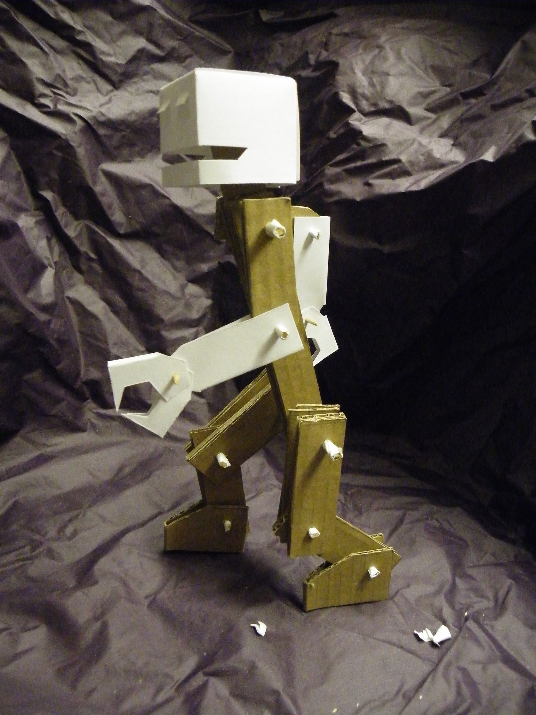 The Glueless, Poseable Cardboard Robot. : 7 Steps (with Pictures ...