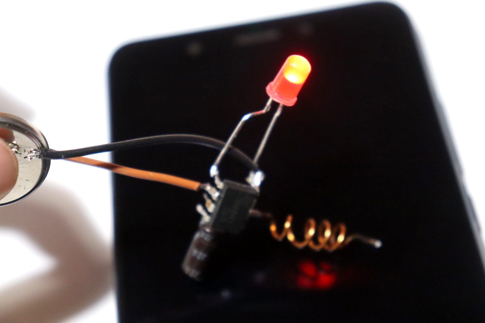 How to Make Mobile Phone Detector : 8 Steps - Instructables