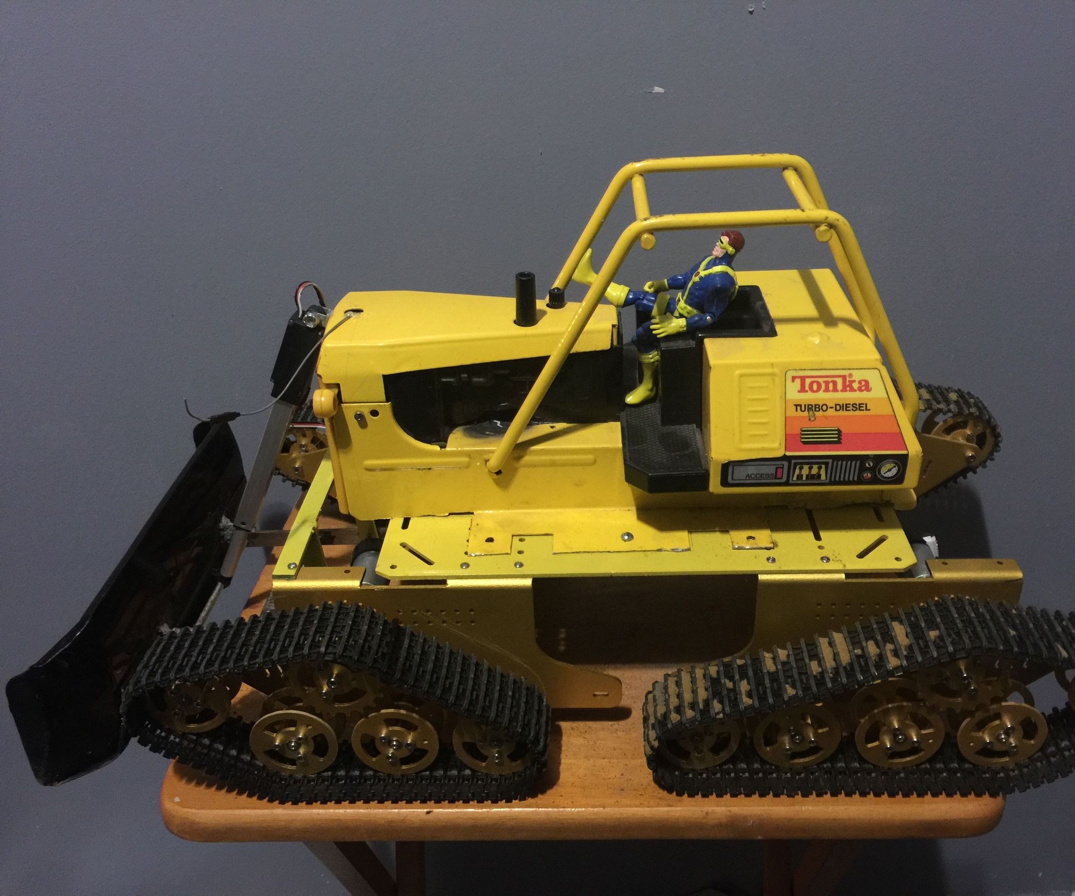 Tonka Bulldozer Conversion : 5 Steps - Instructables