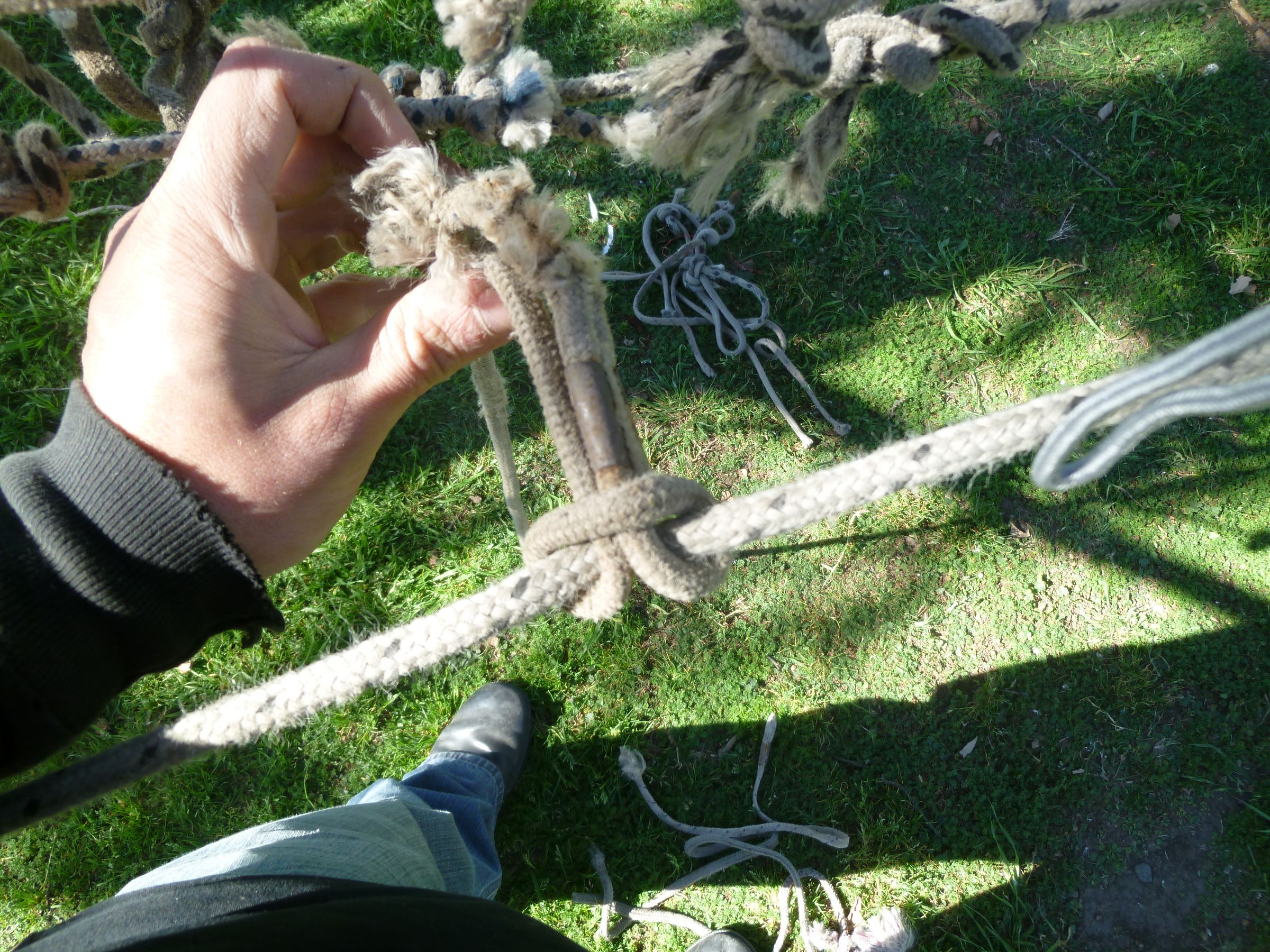 Scrap Rope Hammock : 6 Steps (with Pictures) - Instructables