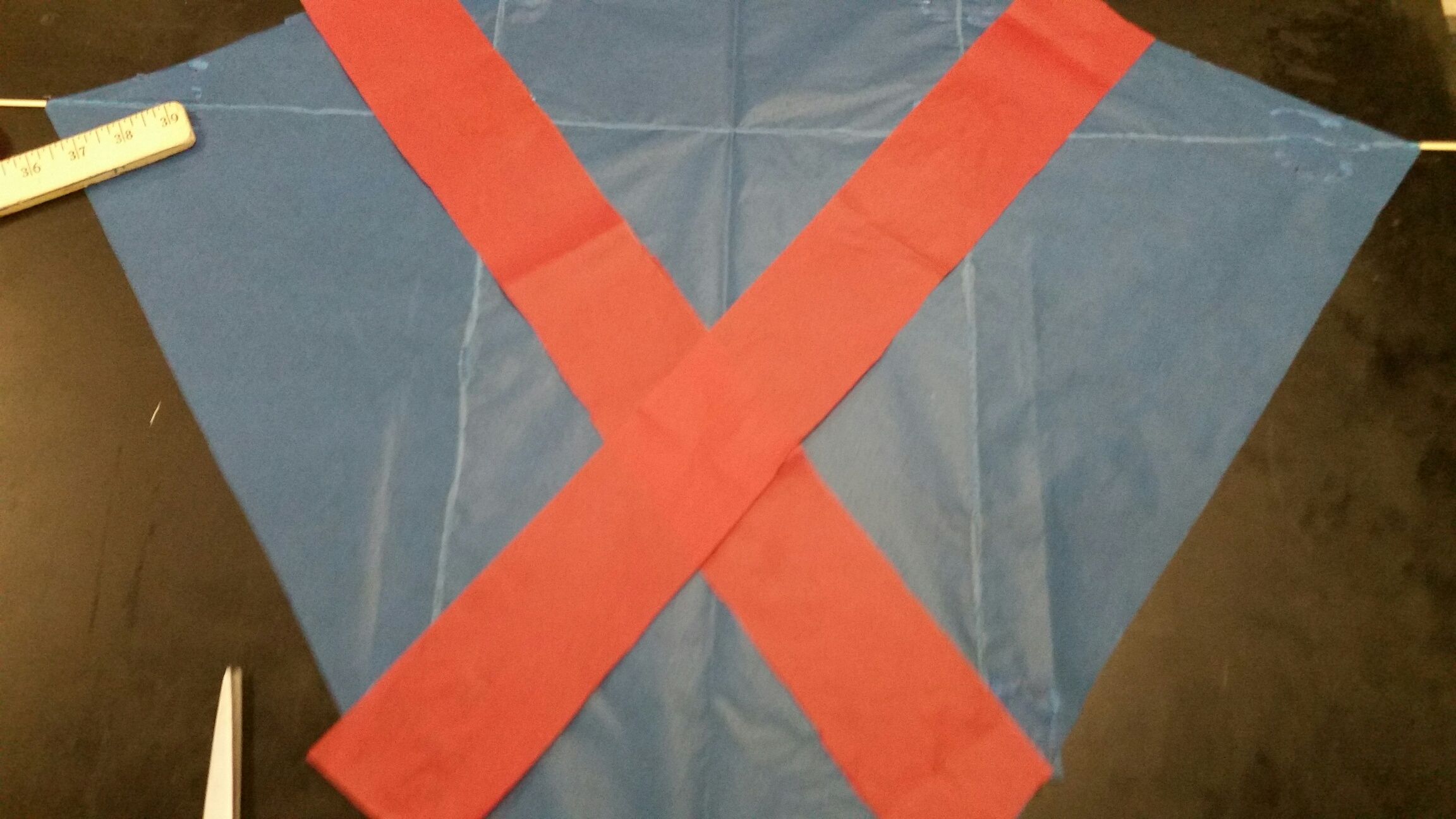 Chip and Dale Barndoor Kite : 9 Steps - Instructables