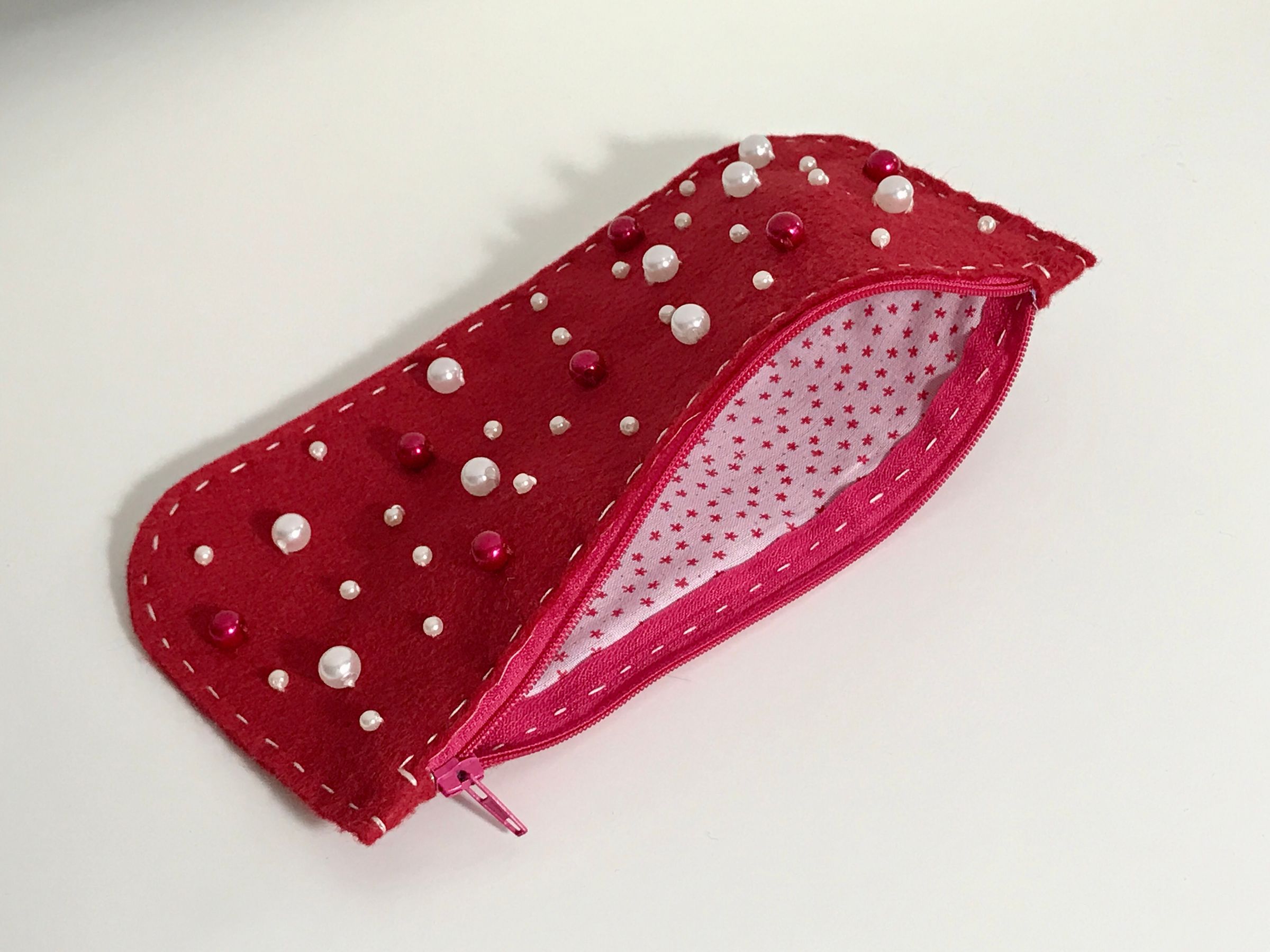 Felt Pouch : 7 Steps (with Pictures) - Instructables