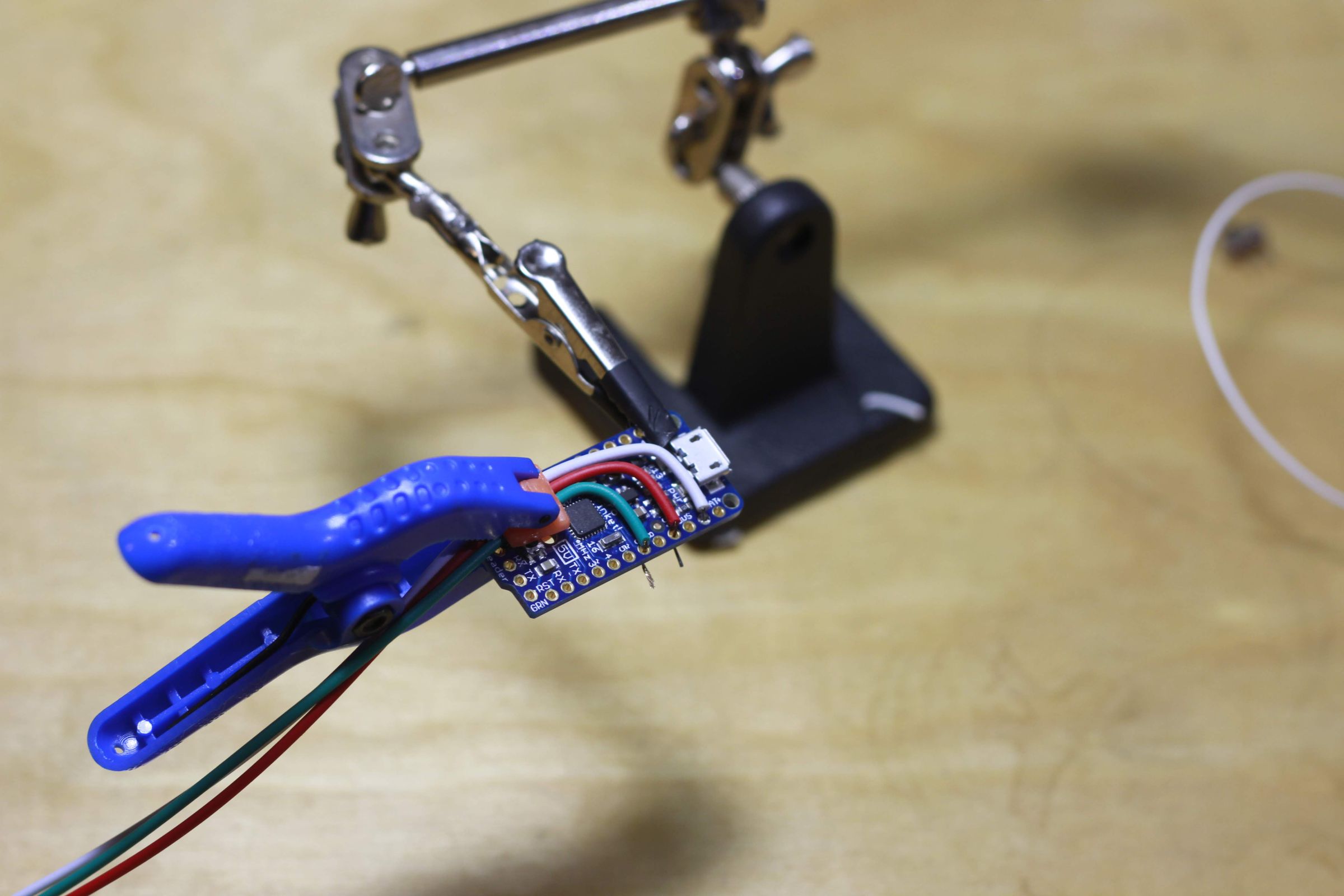 EL Wire Fish With LED Eyes : 13 Steps (with Pictures) - Instructables