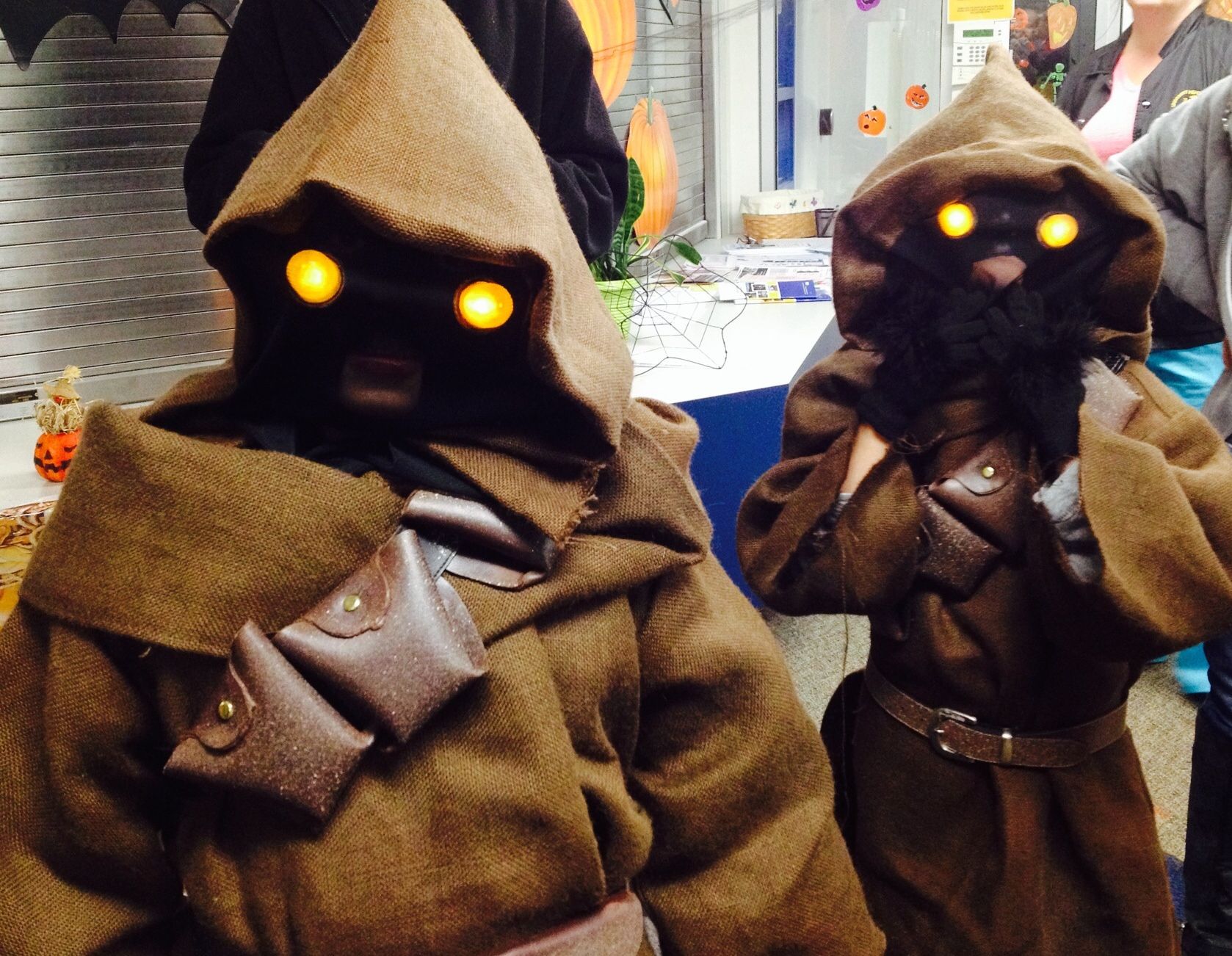 Jawa Costume From Star Wars : 11 Steps (with Pictures) - Instructables