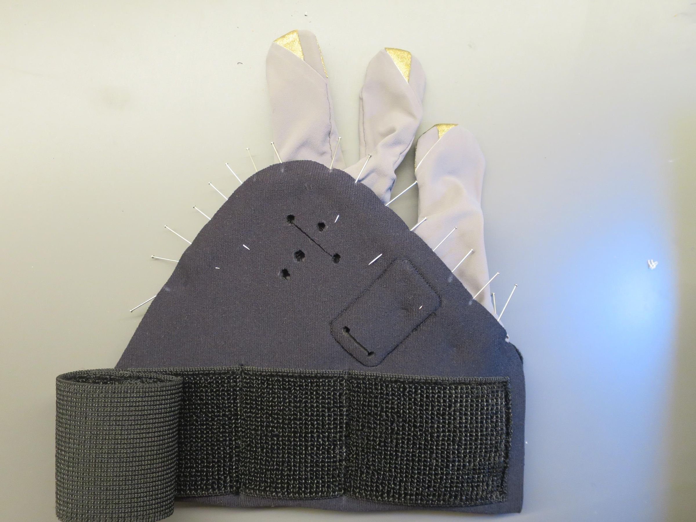 ‘HYBRID’ VR Data Gloves for Meta Quest + Vive Puck : 10 Steps (with ...