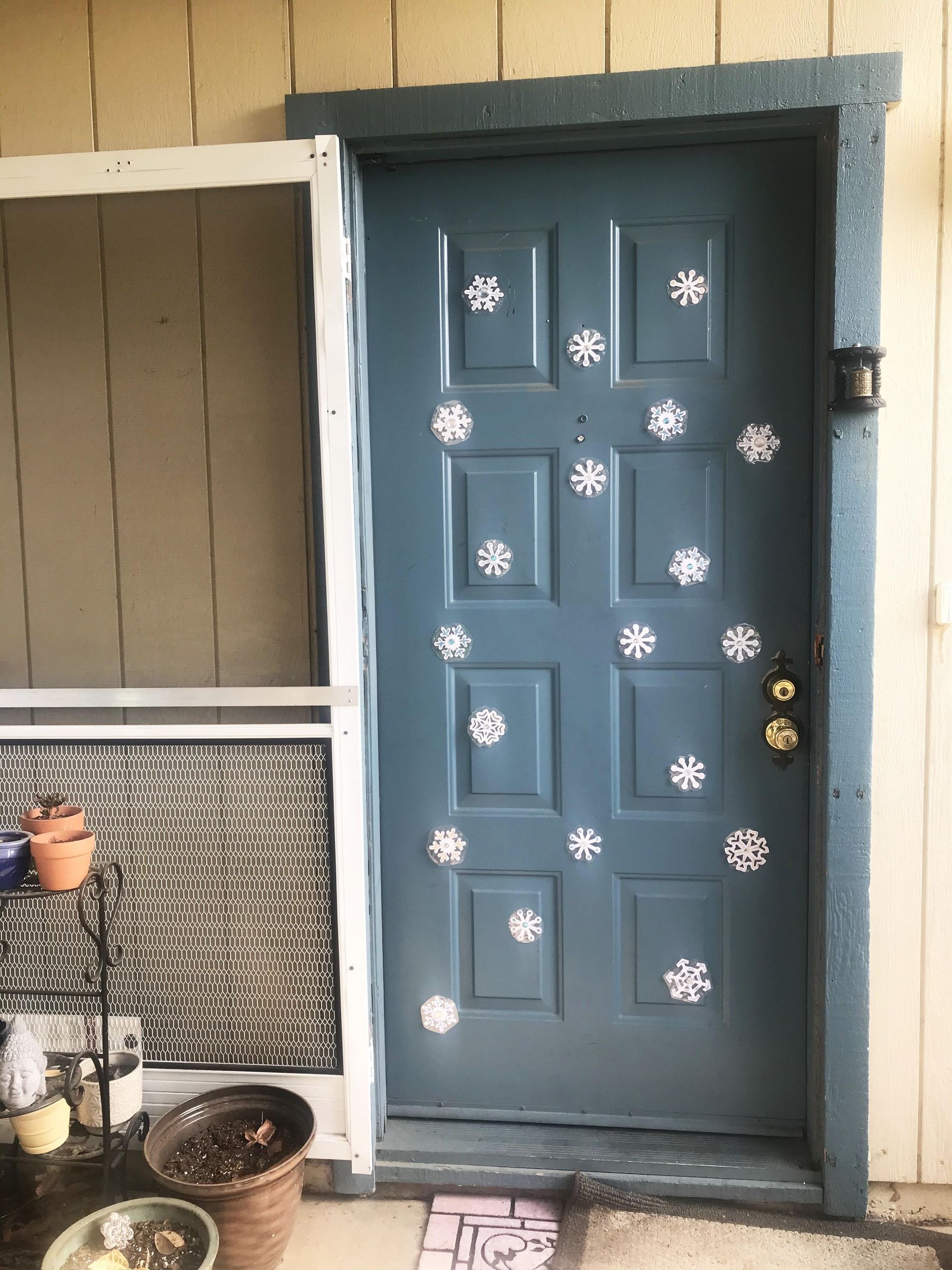 Snowflake Magnets for Your Front Door : 8 Steps (with Pictures ...