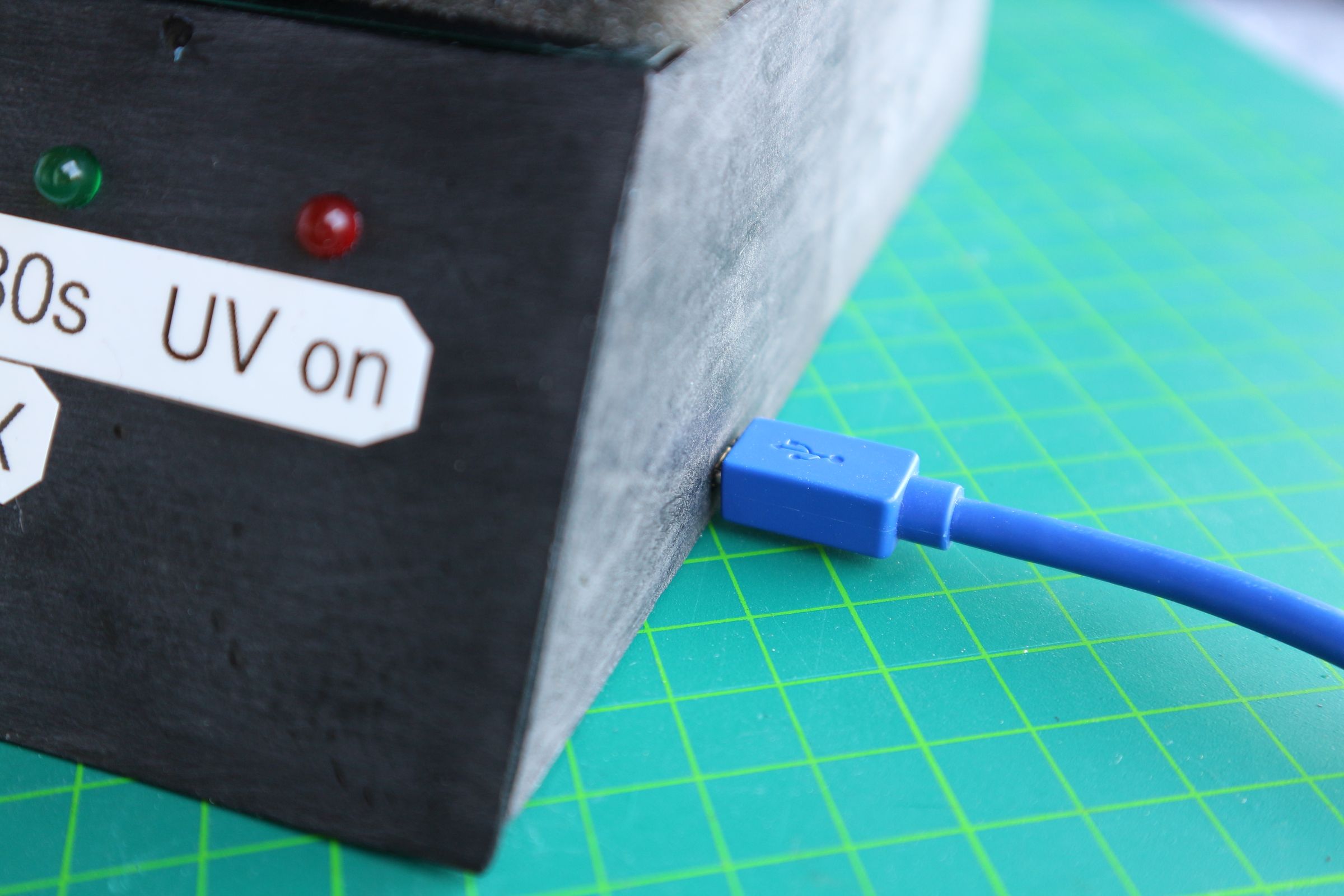 PCB UV Exposure Unit : 5 Steps (with Pictures) - Instructables
