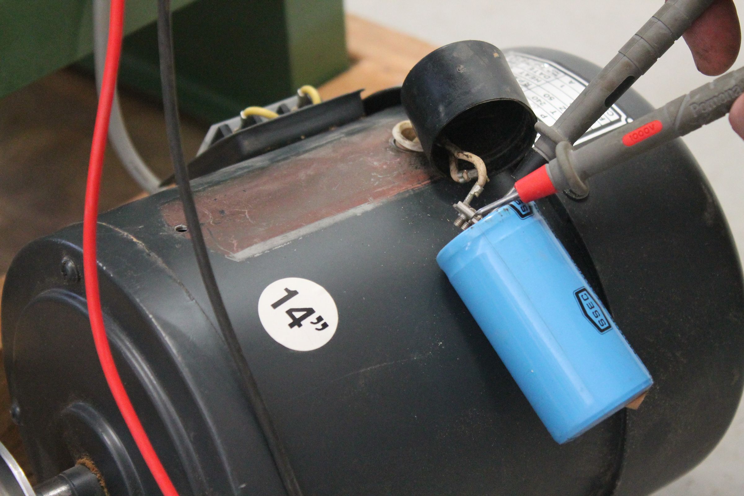 Buying and Maintaining a 20 Year Old Bandsaw : 11 Steps (with Pictures ...