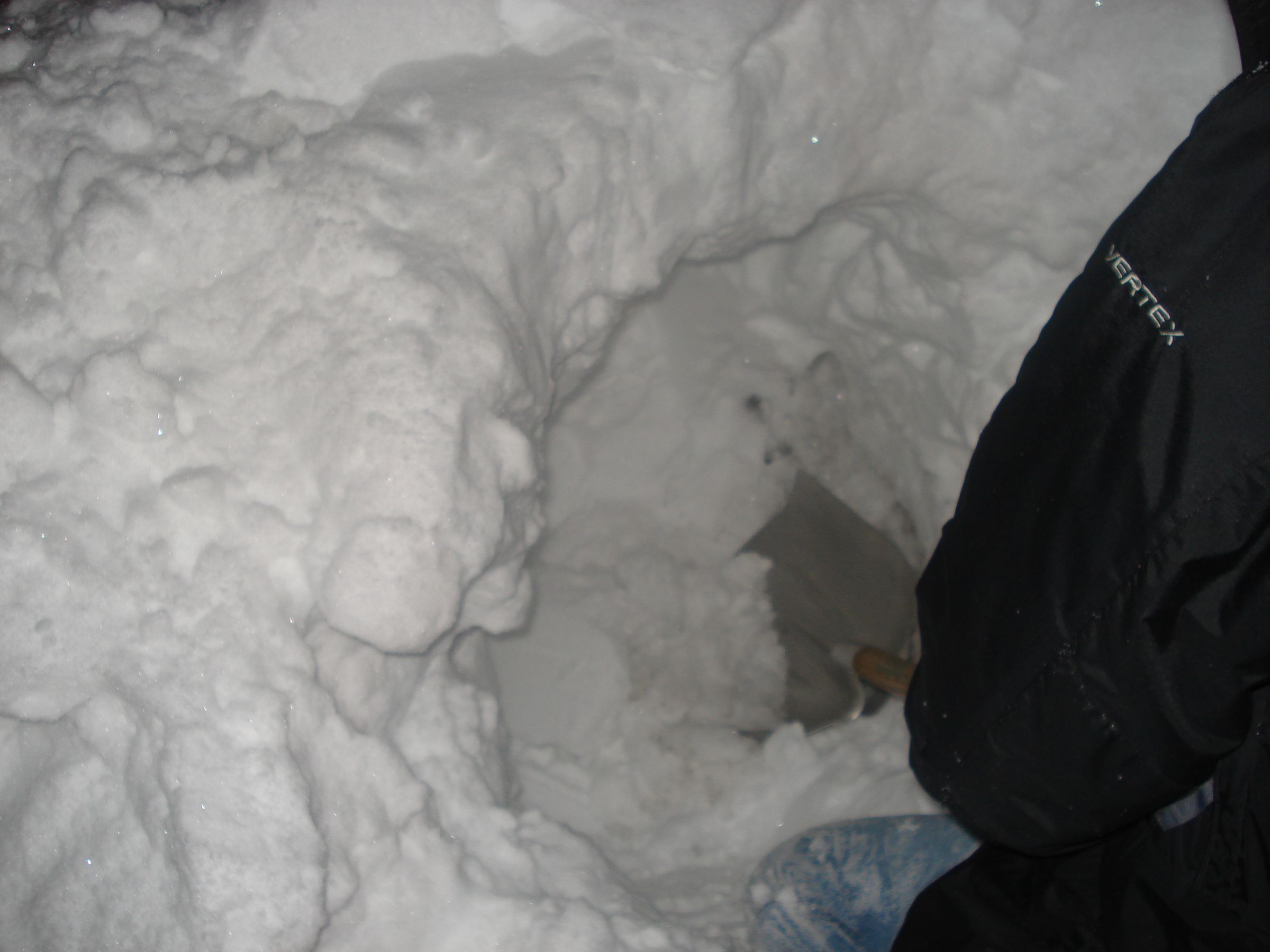How to Build a Snow Fort : 6 Steps - Instructables