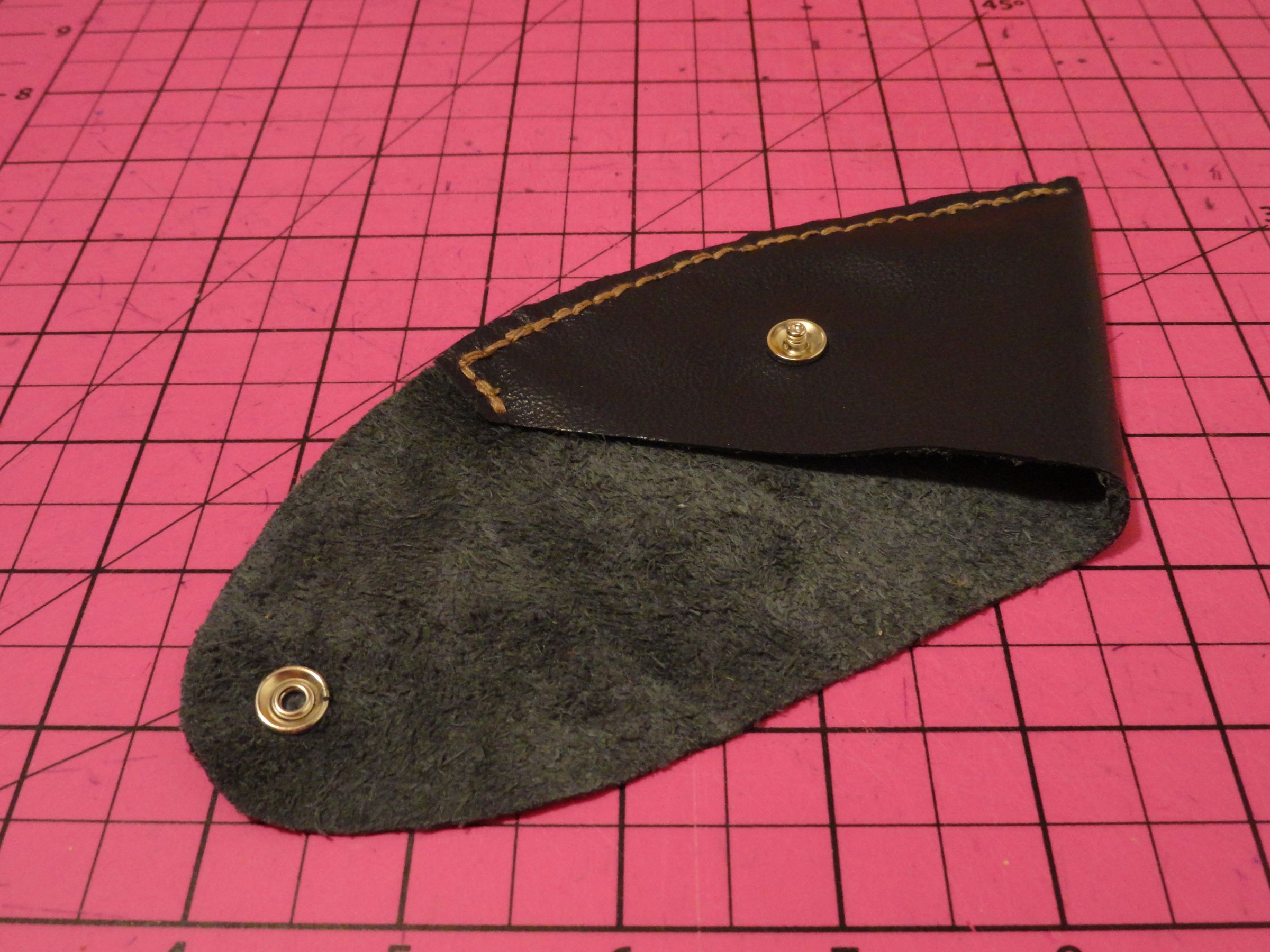 Leather Hatchet Sheath : 9 Steps (with Pictures) - Instructables