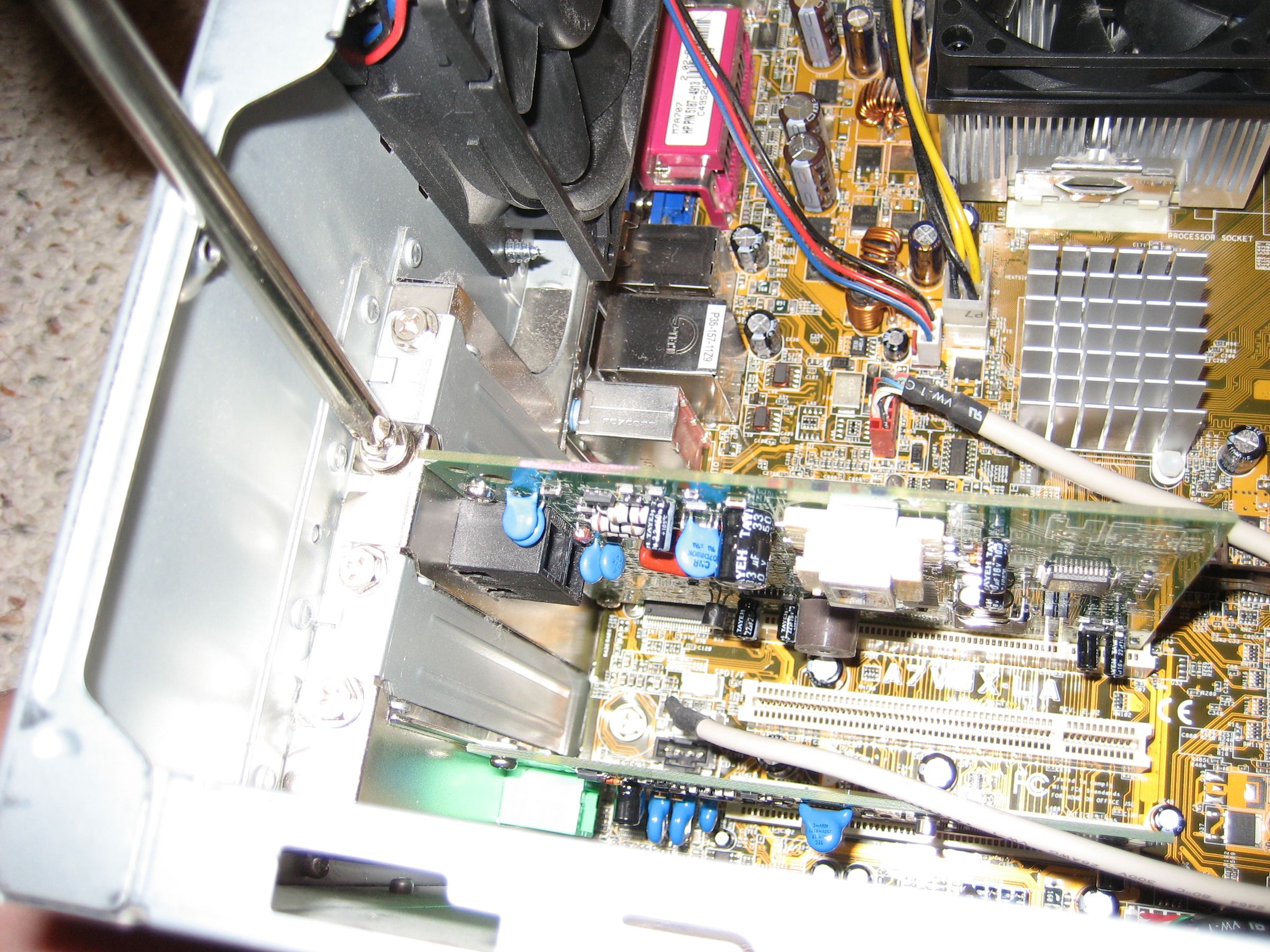 Installing Add-on Cards to Your Computer. : 4 Steps - Instructables