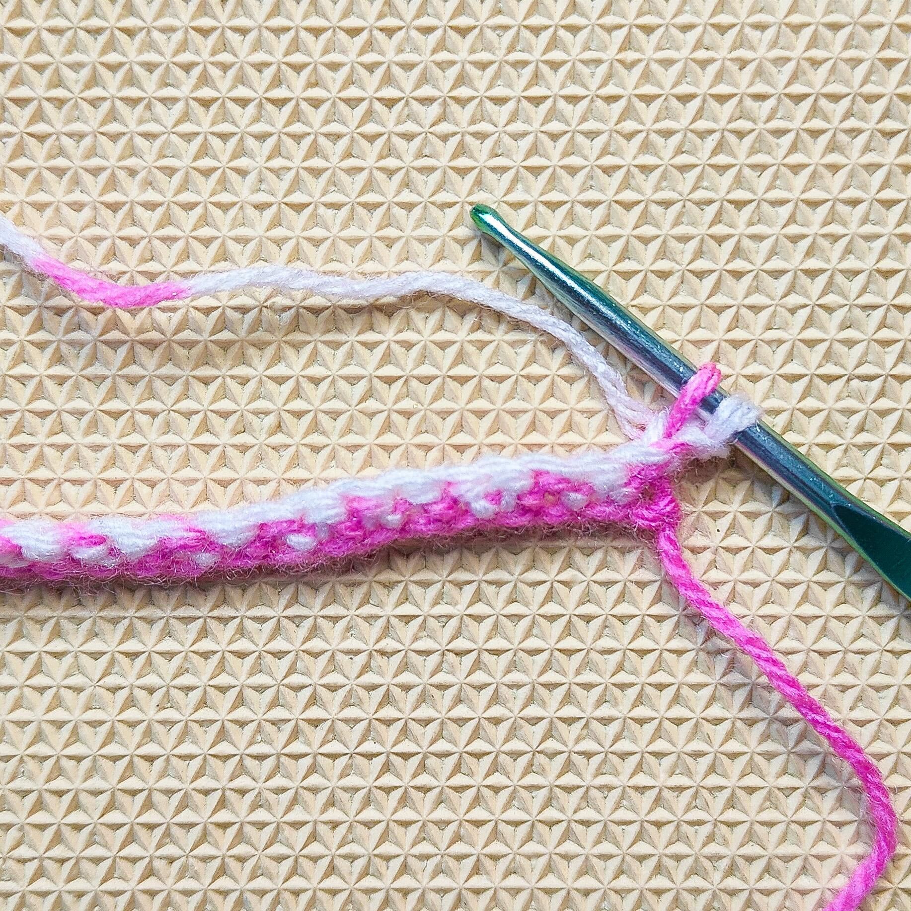 Easiest One Row Repeat Crochet Scarf Pattern : 6 Steps (with Pictures ...