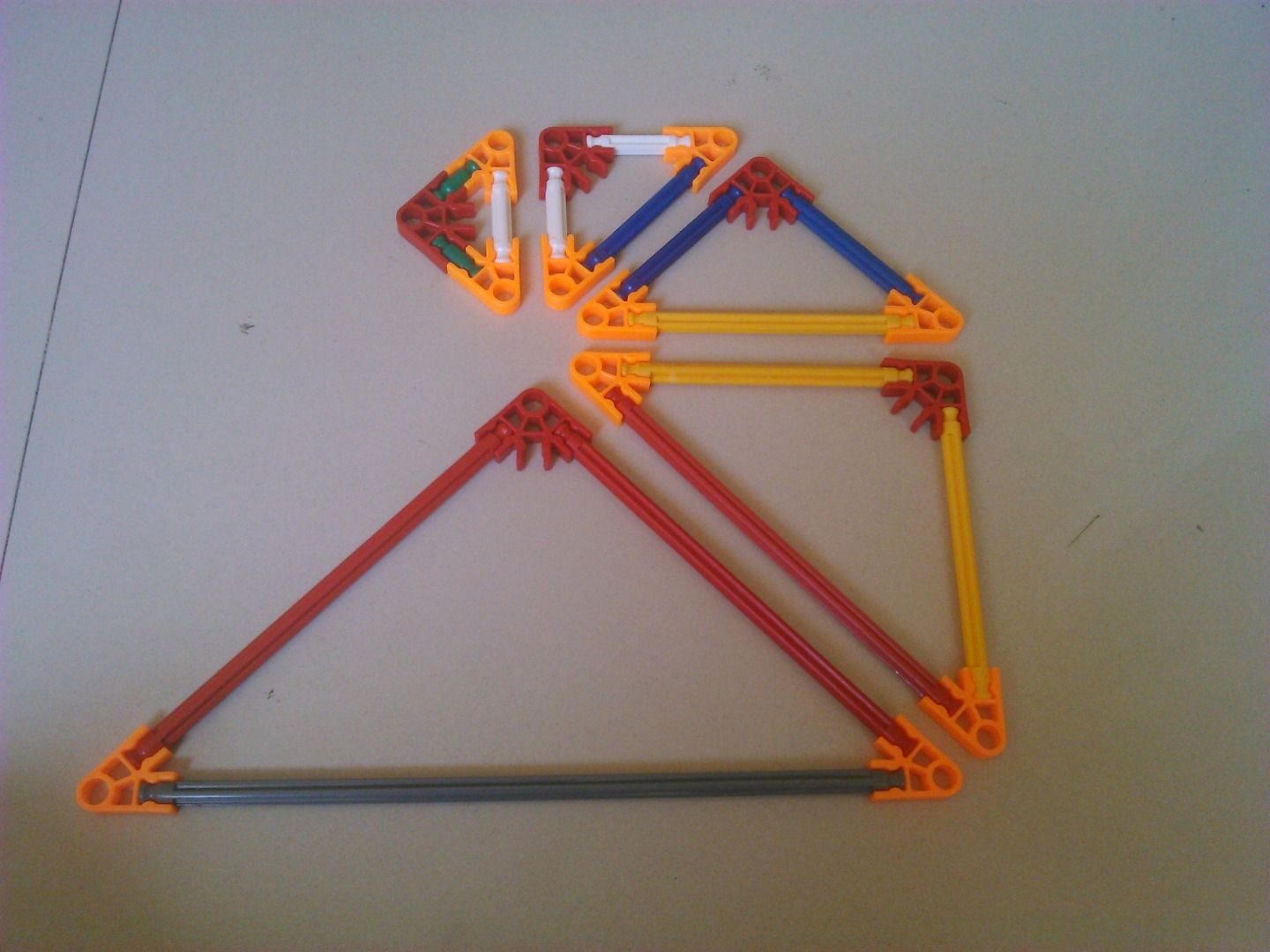 The Guide to K'nex : 9 Steps - Instructables