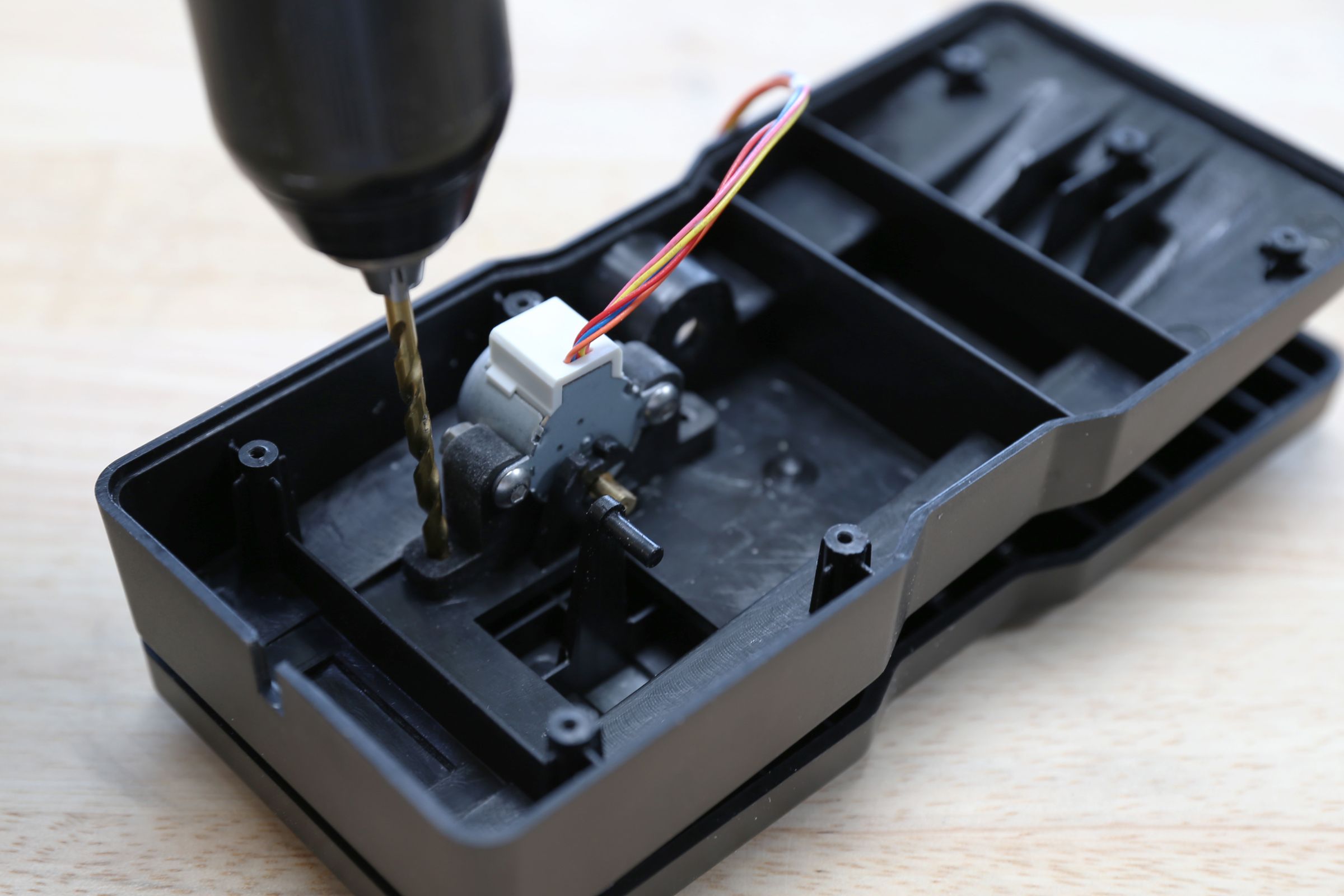 Shaky Leg Power Generator : 19 Steps (with Pictures) - Instructables