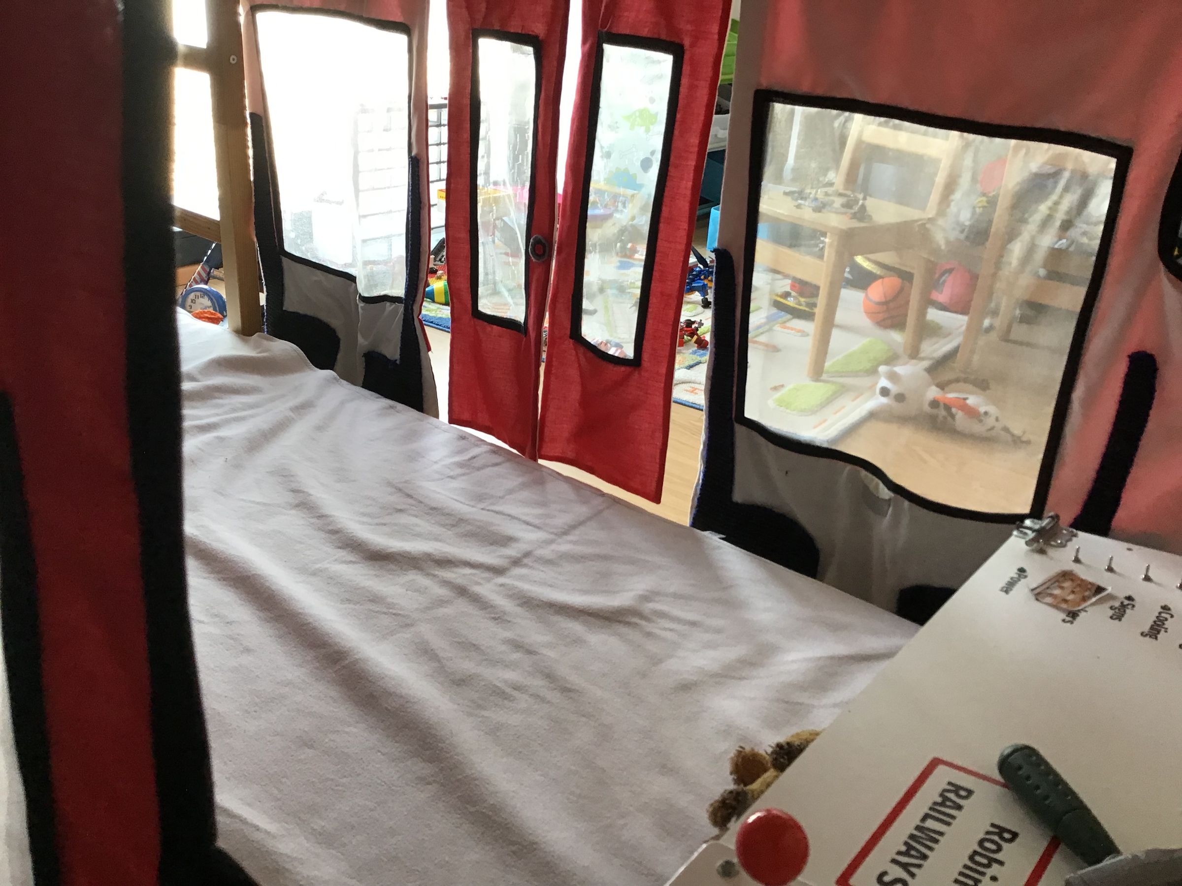 Red Train Bunk Bed Curtains for a Child : 11 Steps (with Pictures ...