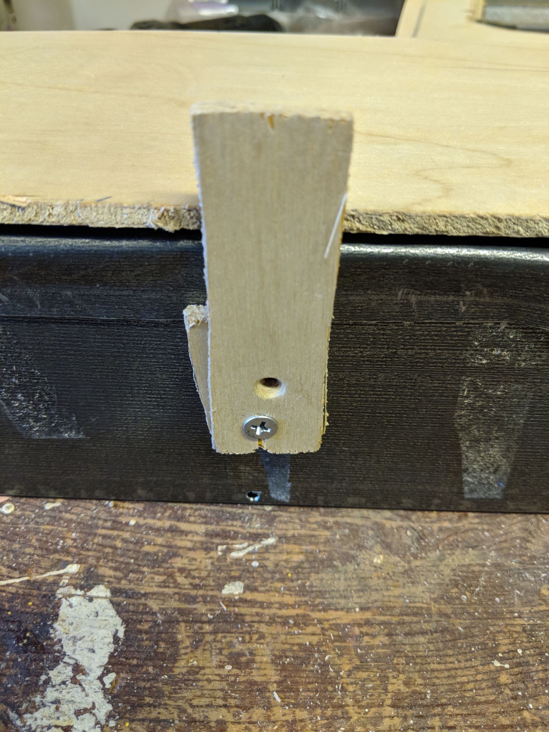 Automatic Chicken Feeder With Upcycled Gutter & Plywood : 15 Steps ...