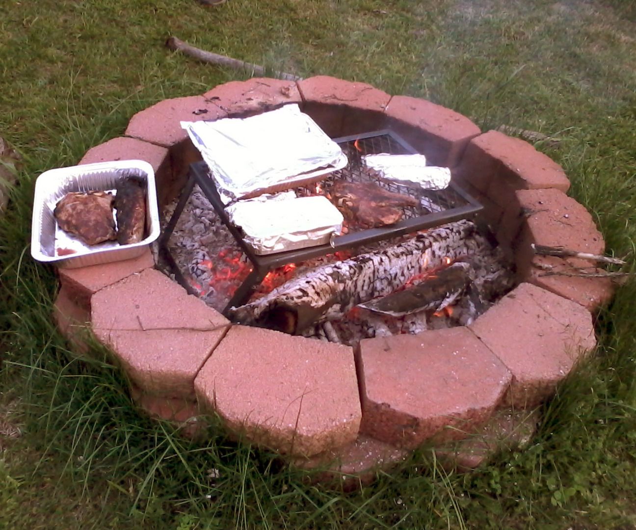 How to Grill/Cook on a Campfire : 4 Steps - Instructables