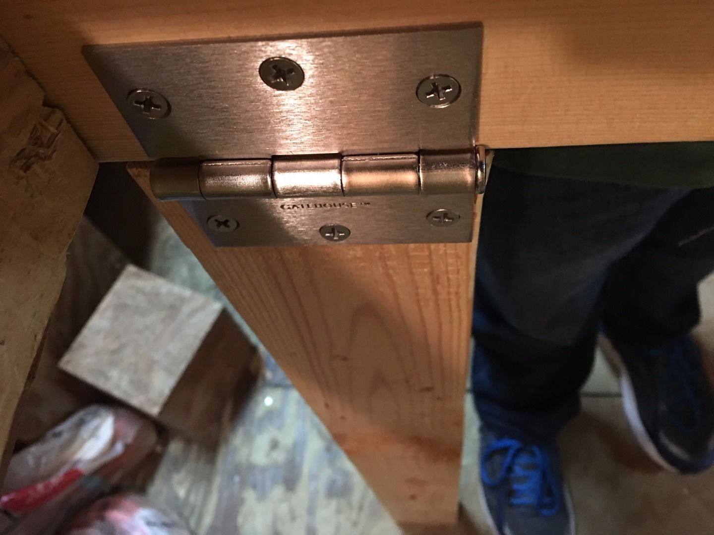 Folding Up Flat Workbench / Shop Table : 7 Steps - Instructables
