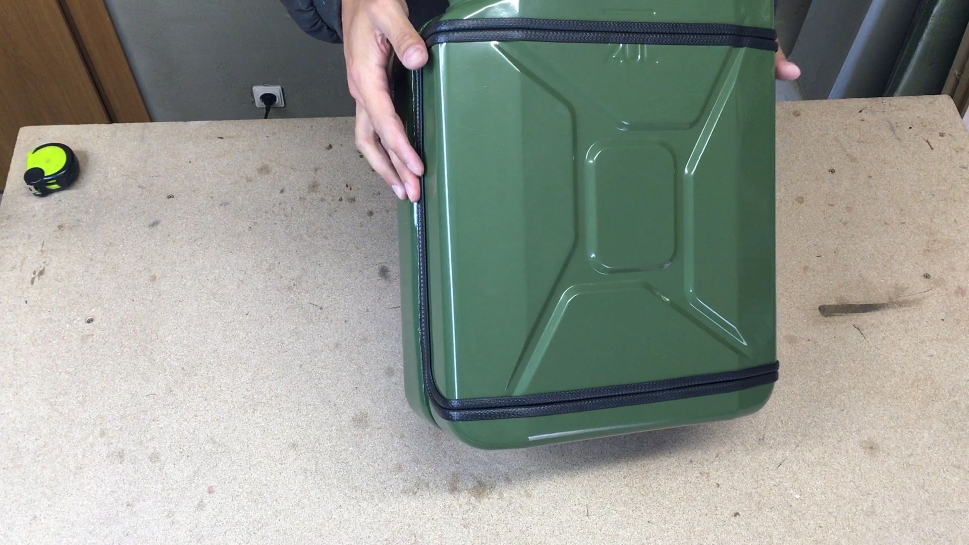 How to Make a Mini Bar From Jerry Can : 10 Steps (with Pictures ...