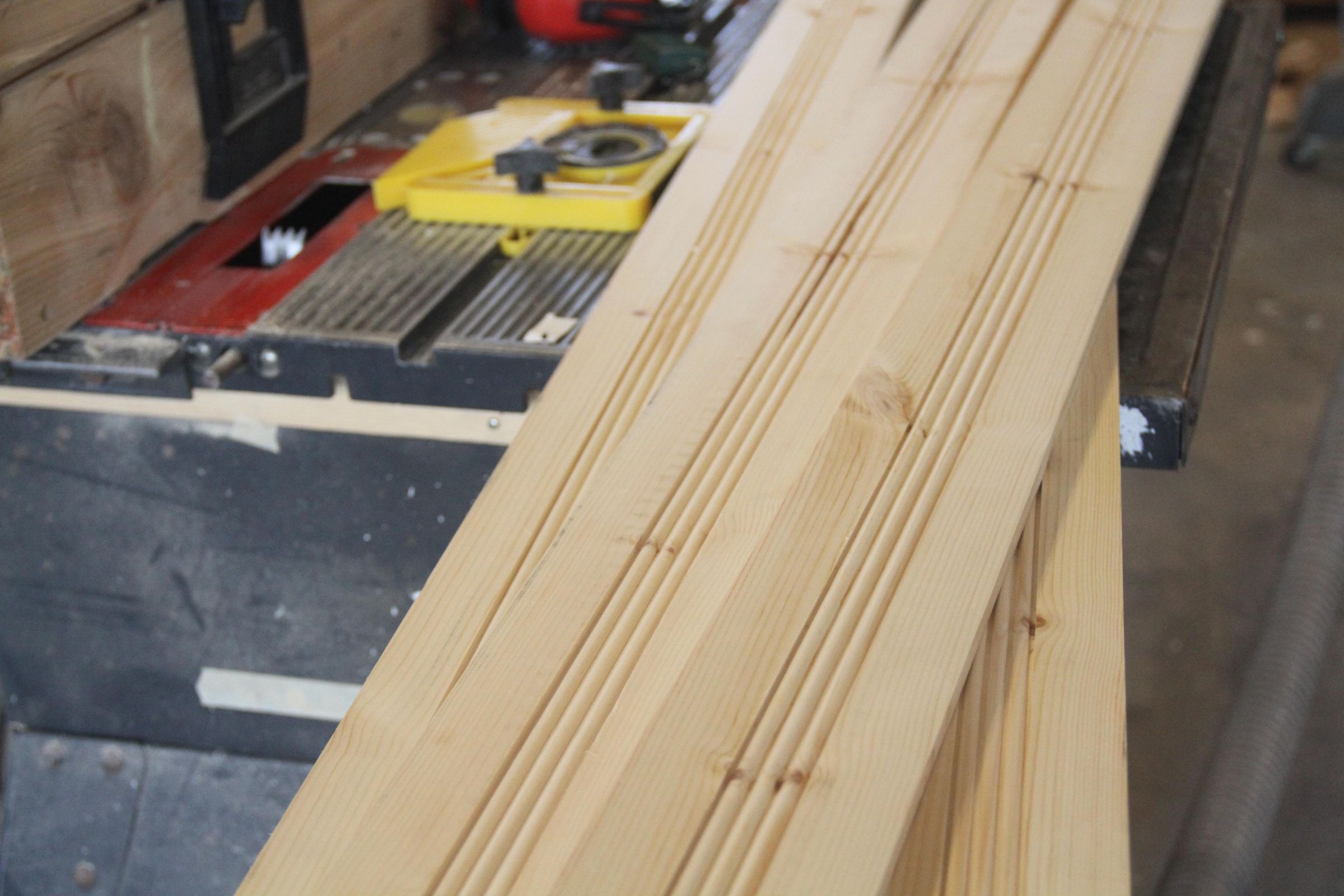 DIY Crown Molding : 11 Steps (with Pictures) - Instructables