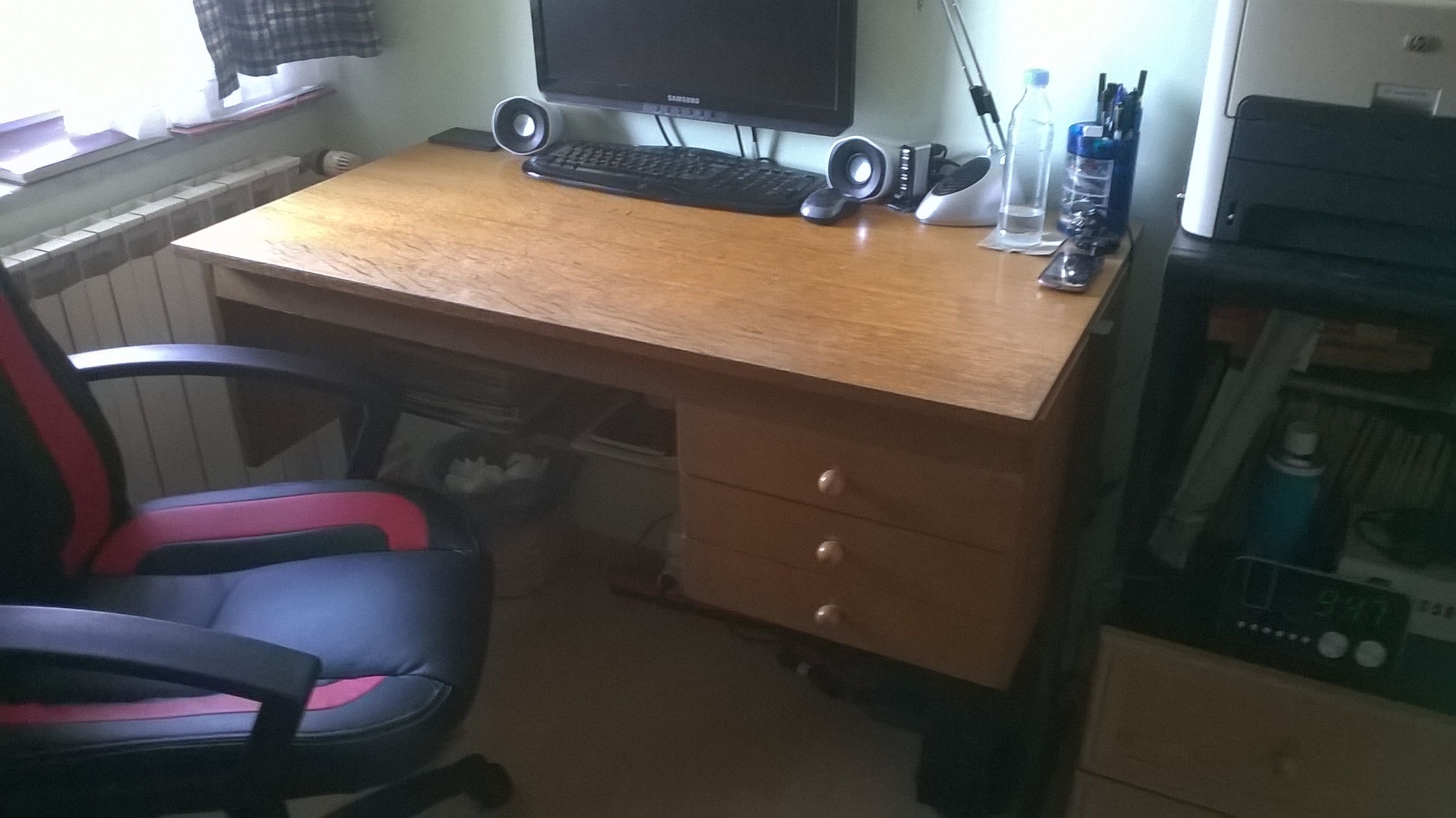 Paint Your Work Table : 3 Steps - Instructables