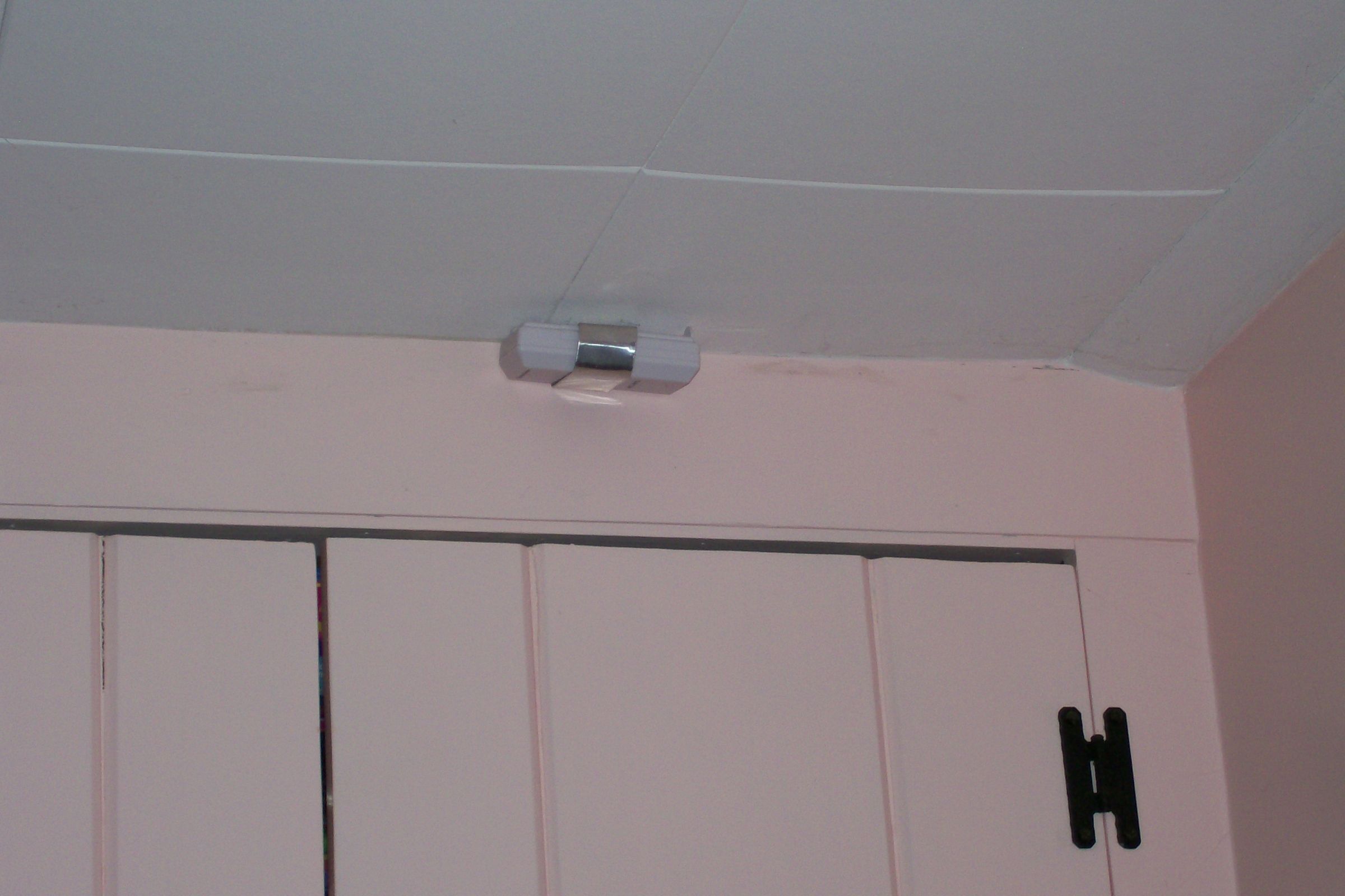 Trapped Ceiling Heat : 4 Steps - Instructables