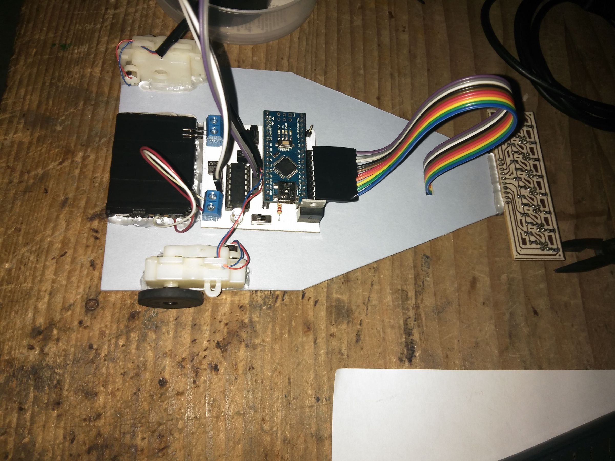 Following Line Arduino PCB : 10 Steps (with Pictures) - Instructables