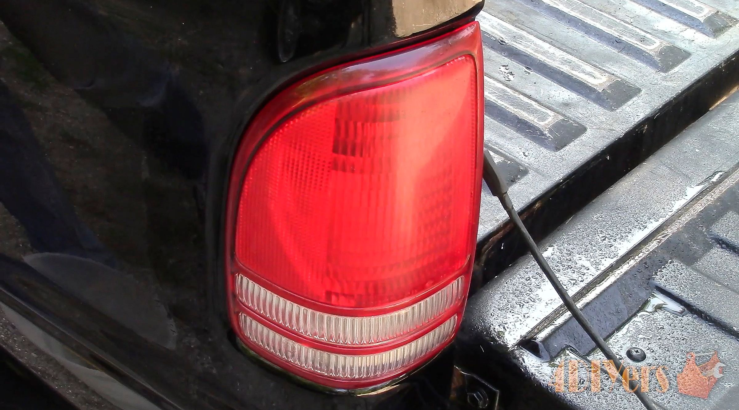 How to Restore Tail Lights : 5 Steps - Instructables