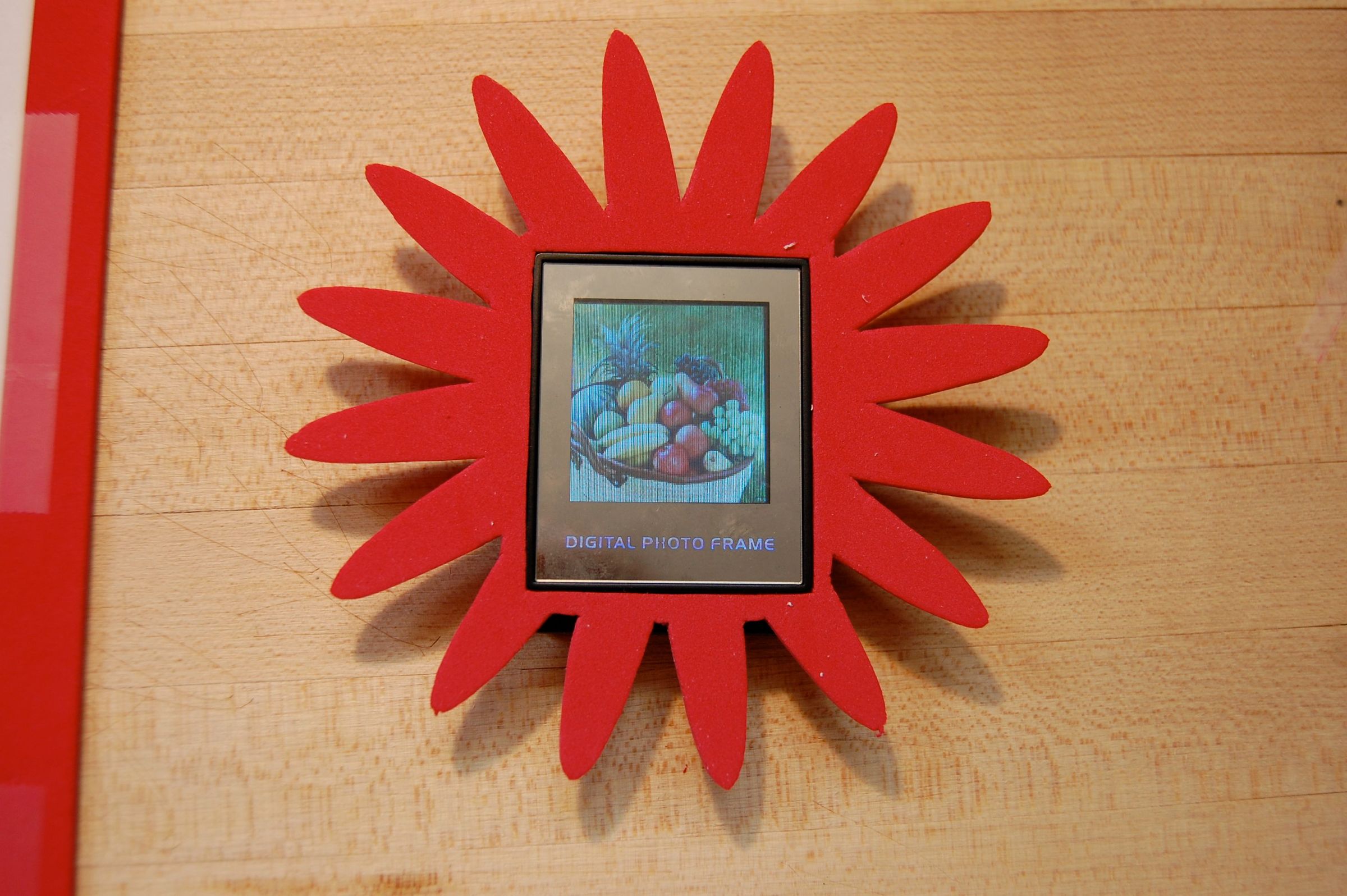 Solar Powered Digital Picture Frame : 11 Steps (with Pictures ...