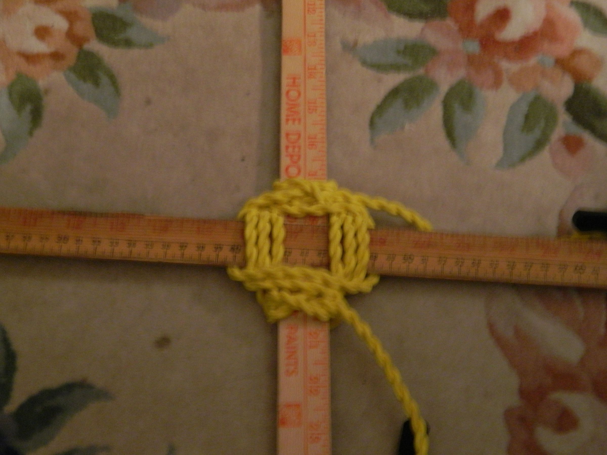 How to Make a Square Lashing and Round Lashing : 7 Steps (with Pictures ...