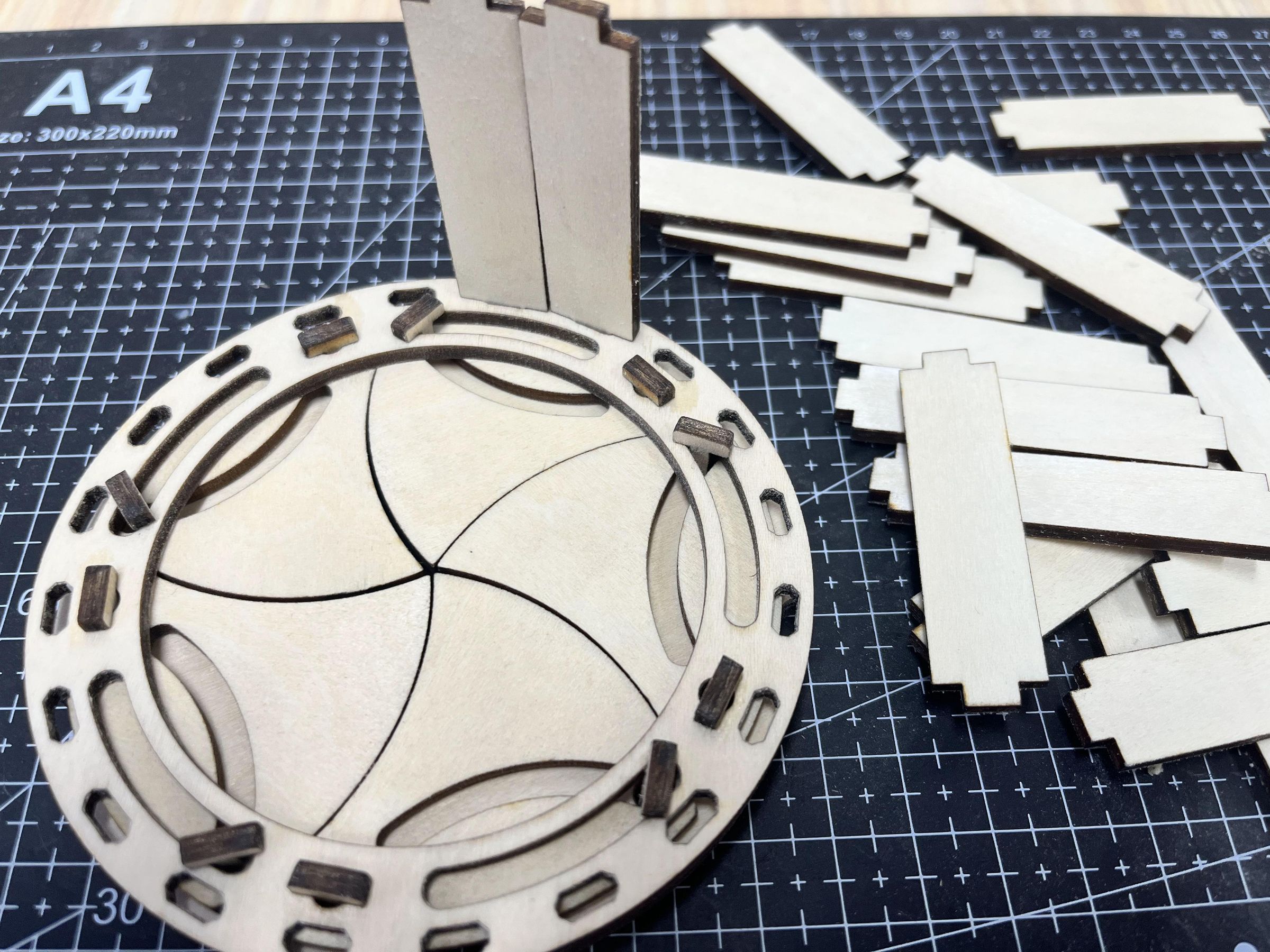 Laser Cut Iris Box - No Screws Needed : 6 Steps (with Pictures ...