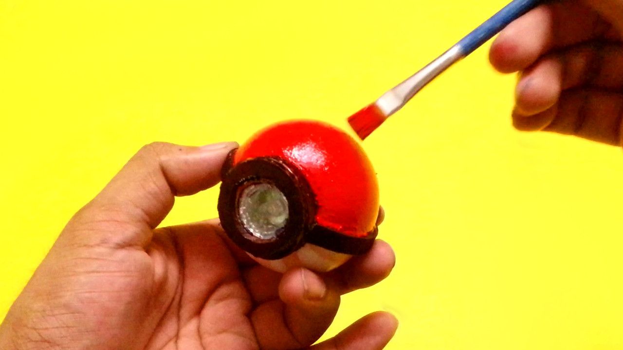 How to Make Pokeball Flashlight : 6 Steps (with Pictures) - Instructables