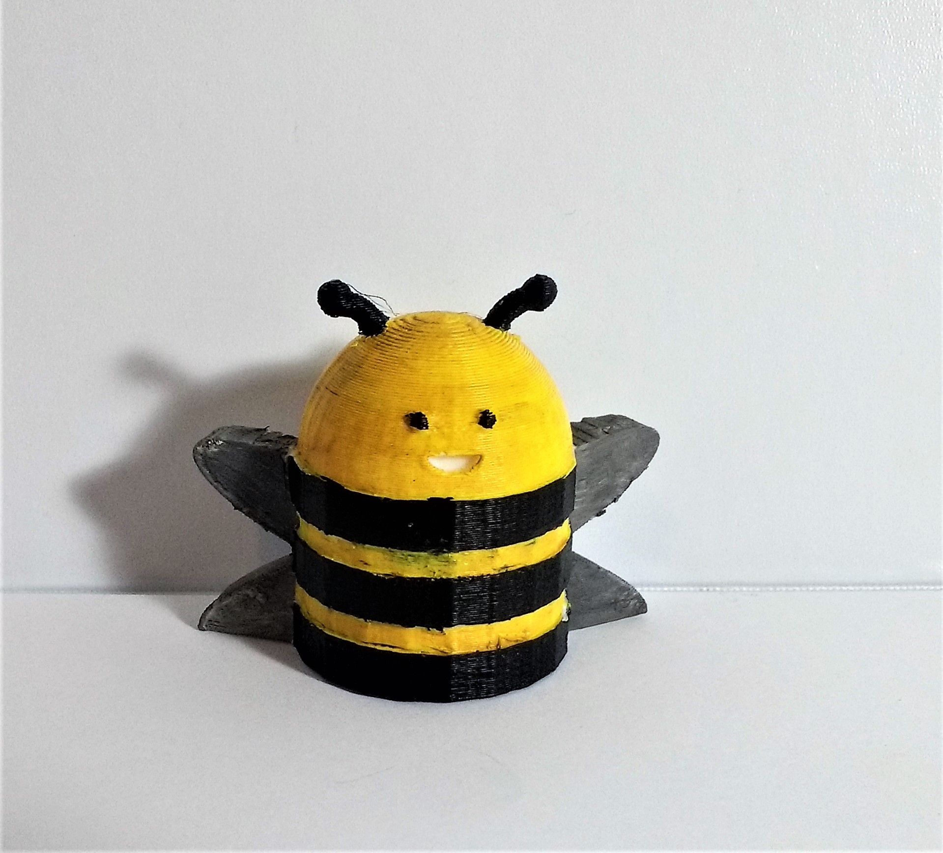 Buzzing Bee Circuit : 5 Steps - Instructables