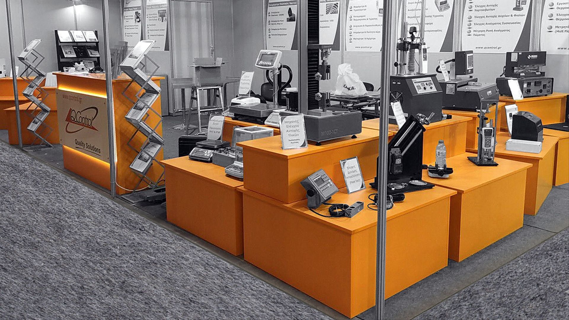 Collapsible Portable Display Stands/Boxes With Built-In Storage Space ...