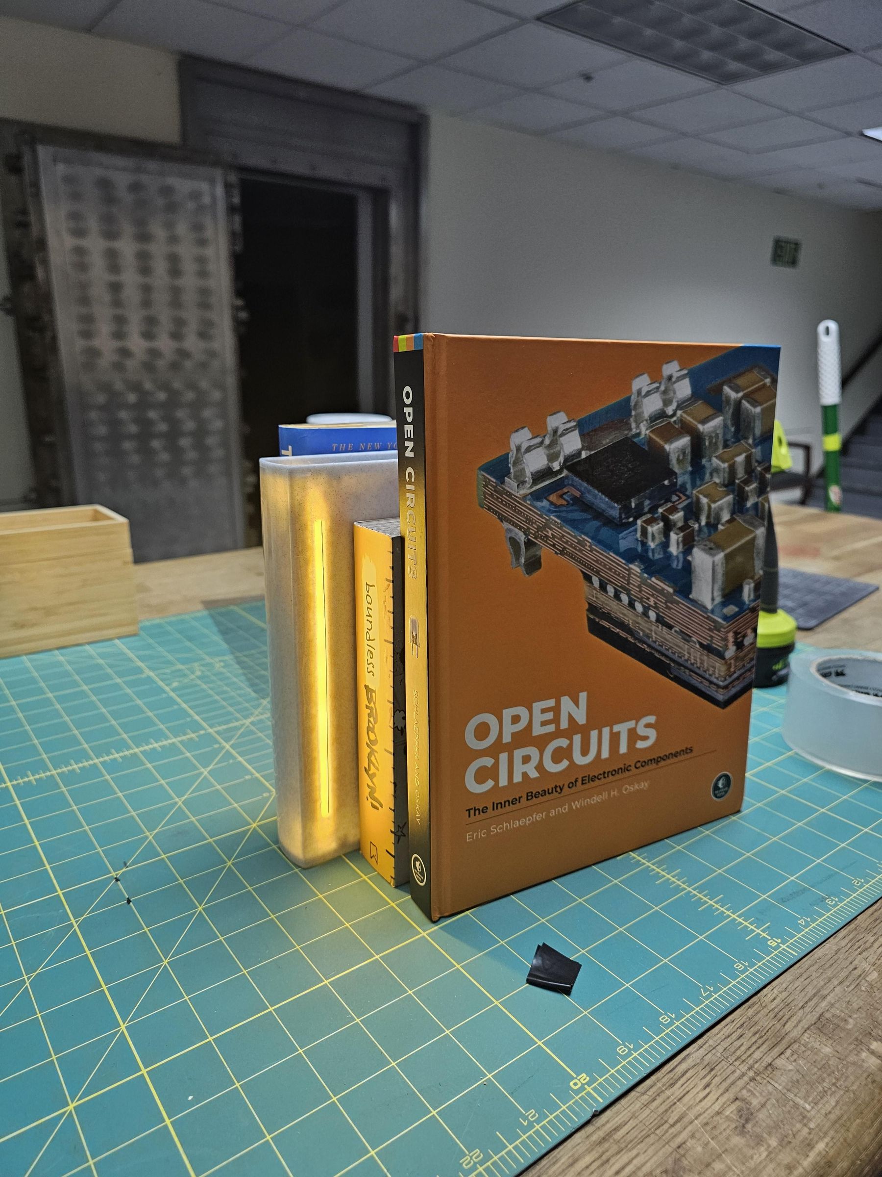 Slide in Slide Out Bookshelf Light : 5 Steps (with Pictures ...