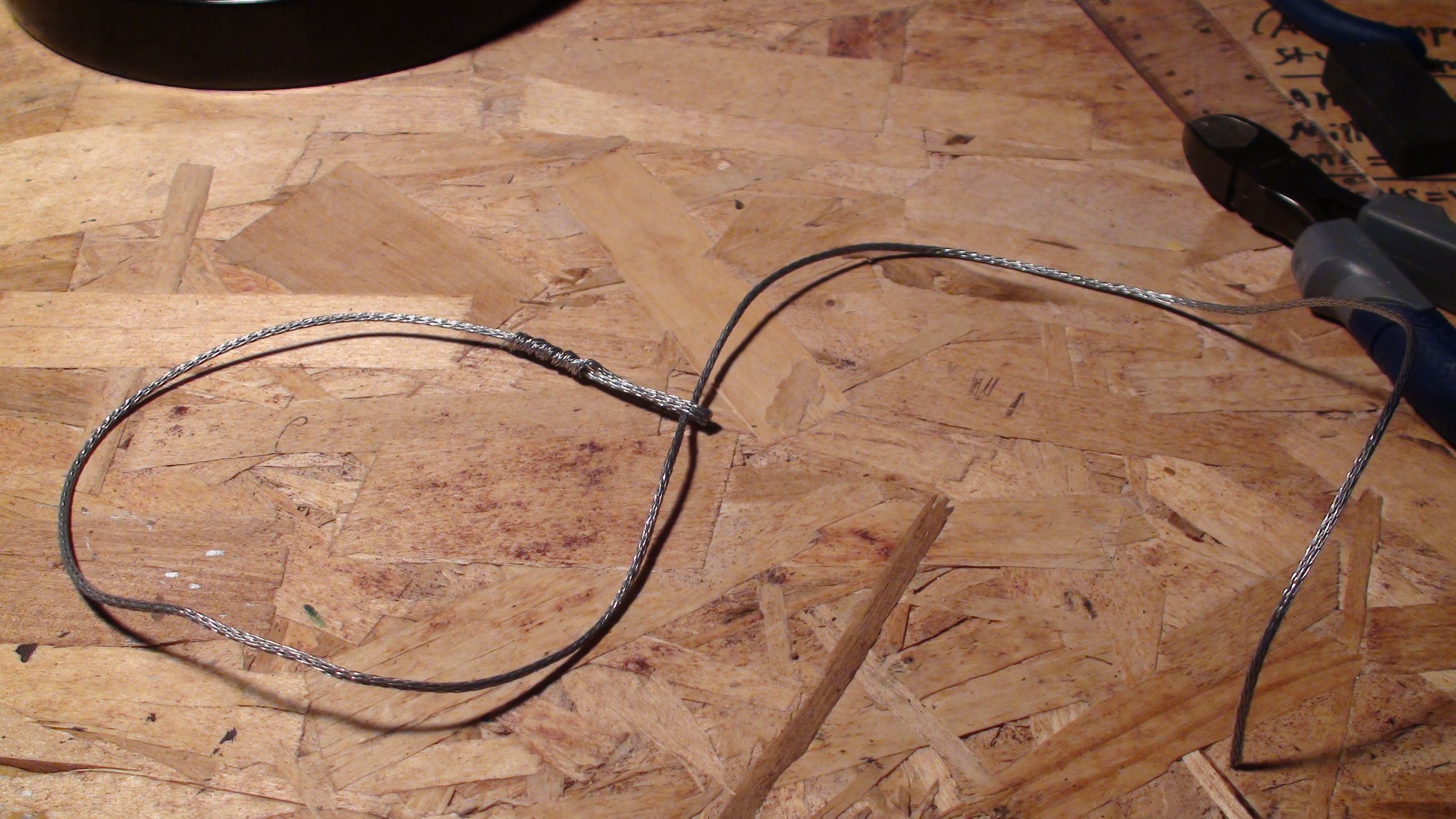 How to Make a Rabbit Snare : 3 Steps (with Pictures) - Instructables