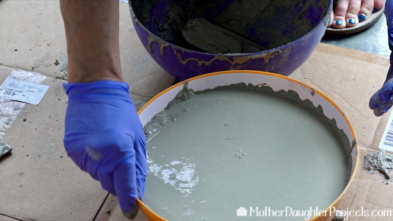 How to Make a Concrete Base for Many Applications : 7 Steps (with ...