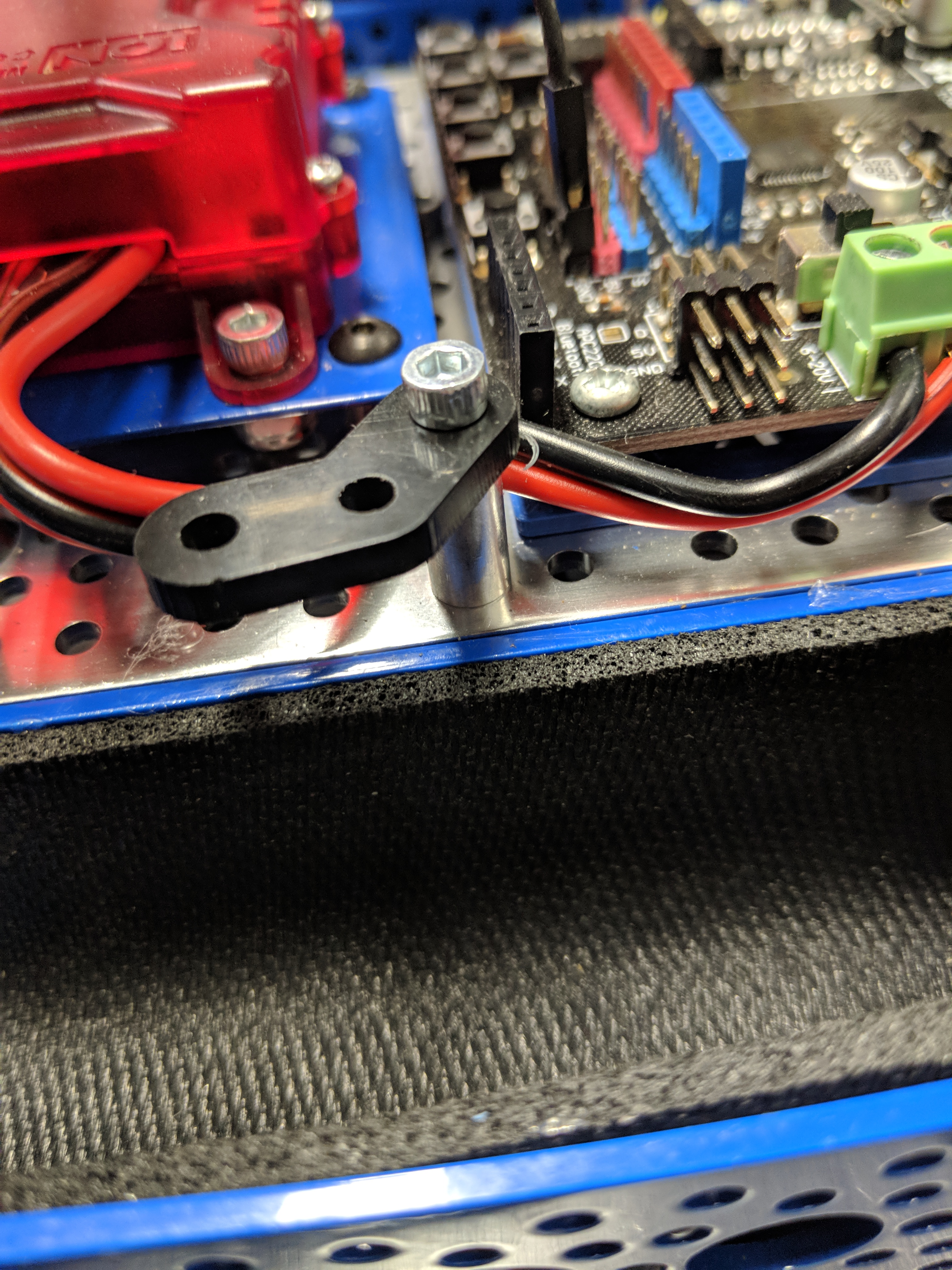 Trackbot Mk V : 8 Steps (with Pictures) - Instructables